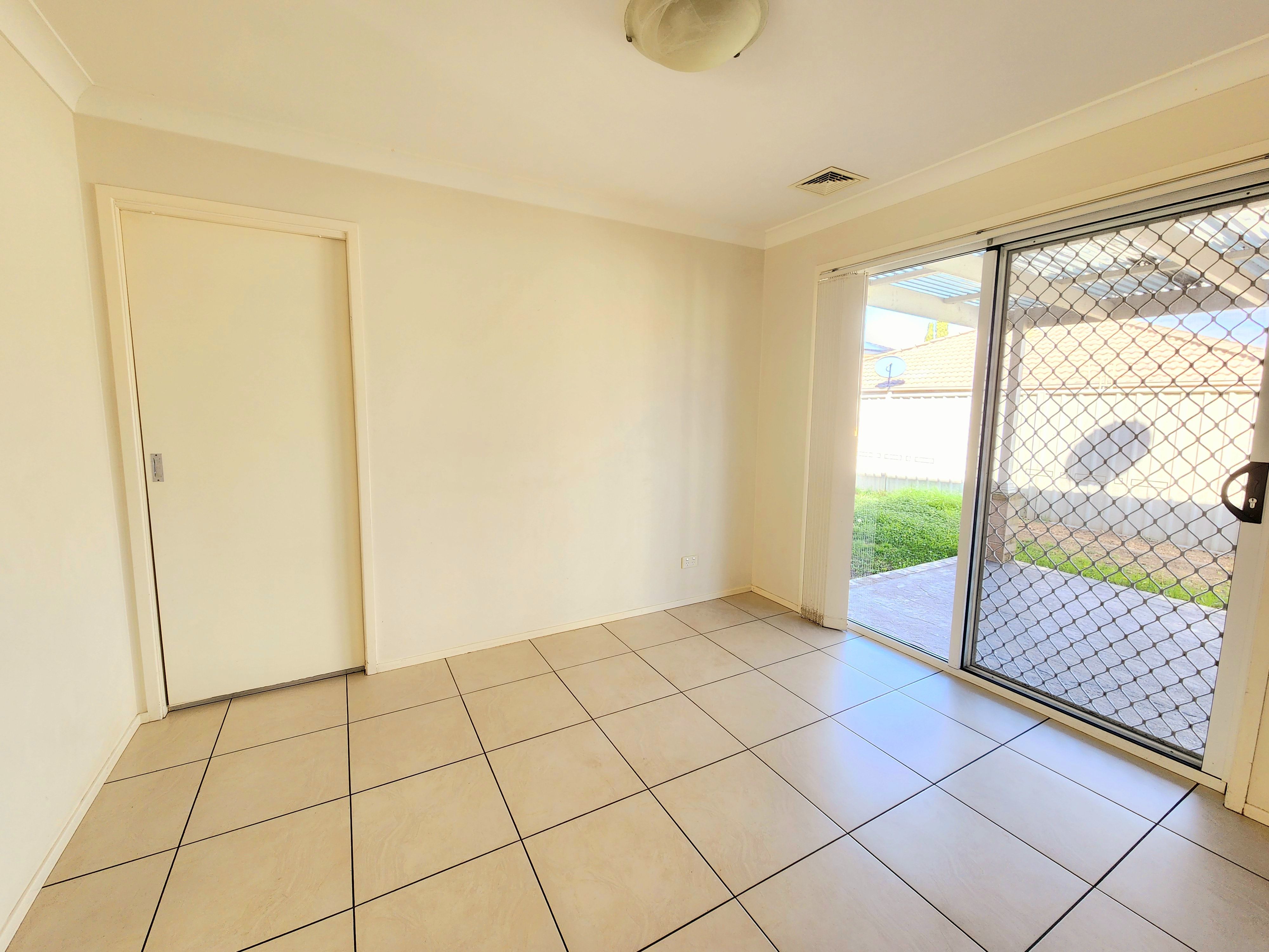 6/5 Vlatko Drive, West Hoxton, NSW 2171 - House for Rent - Ray White ...