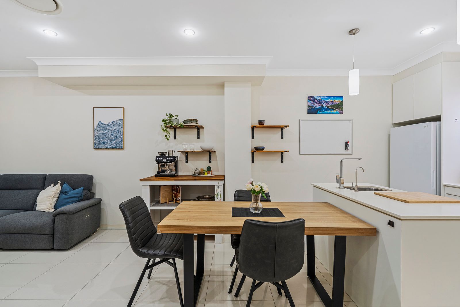 9/7 Somerset Street, Yeerongpilly, QLD 4105 - Sold Townhouse - Ray ...