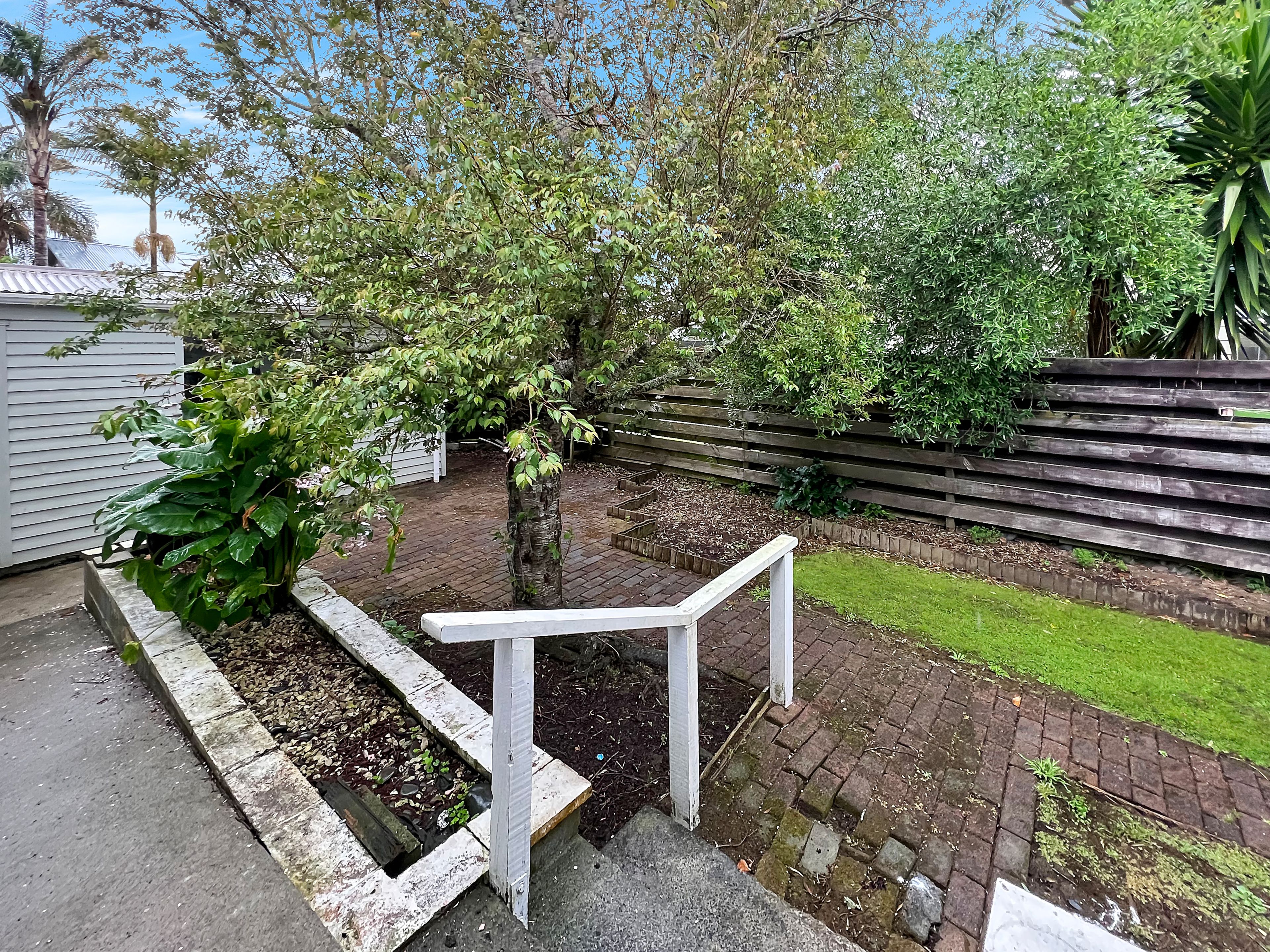 1/100 Beach Road, Papakura, Papakura 2110 - House for Rent - Ray White ...