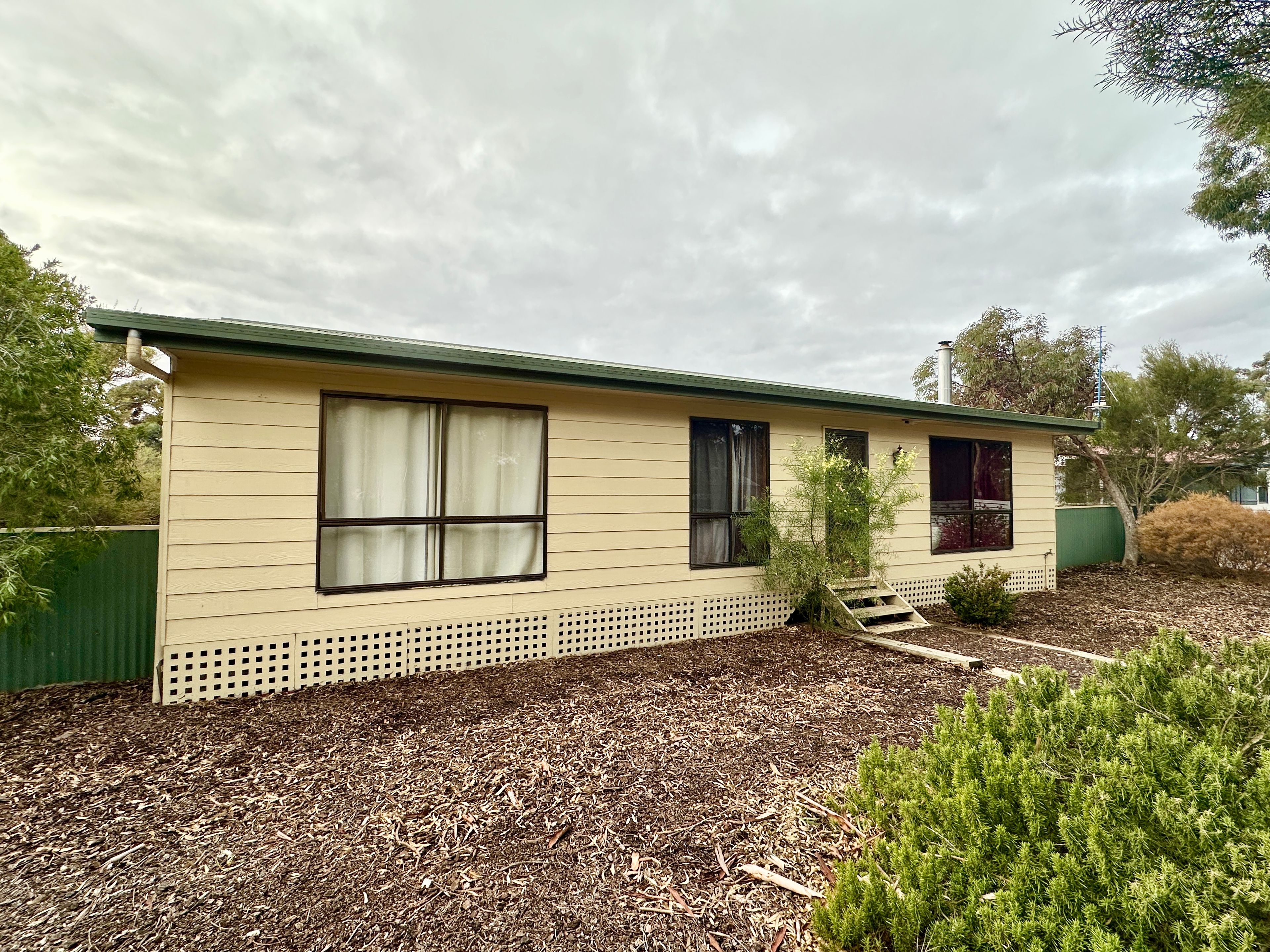 49 Albert Parade, Bordertown, SA 5268 - Sold House - Ray White Bordertown & District