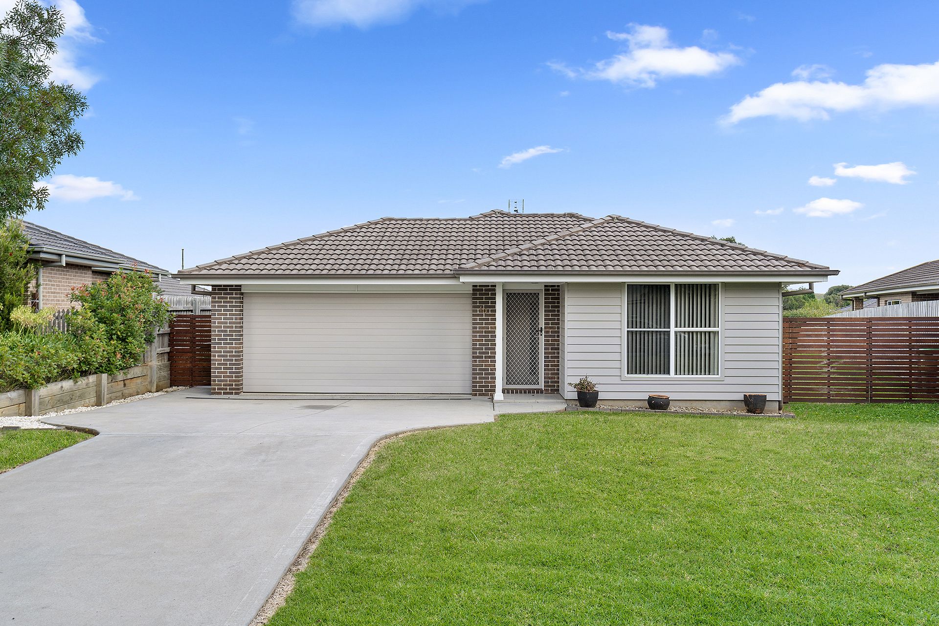 10 Lapwing Place, Moss Vale, NSW 2577 - Leased House - Ray White Bowral