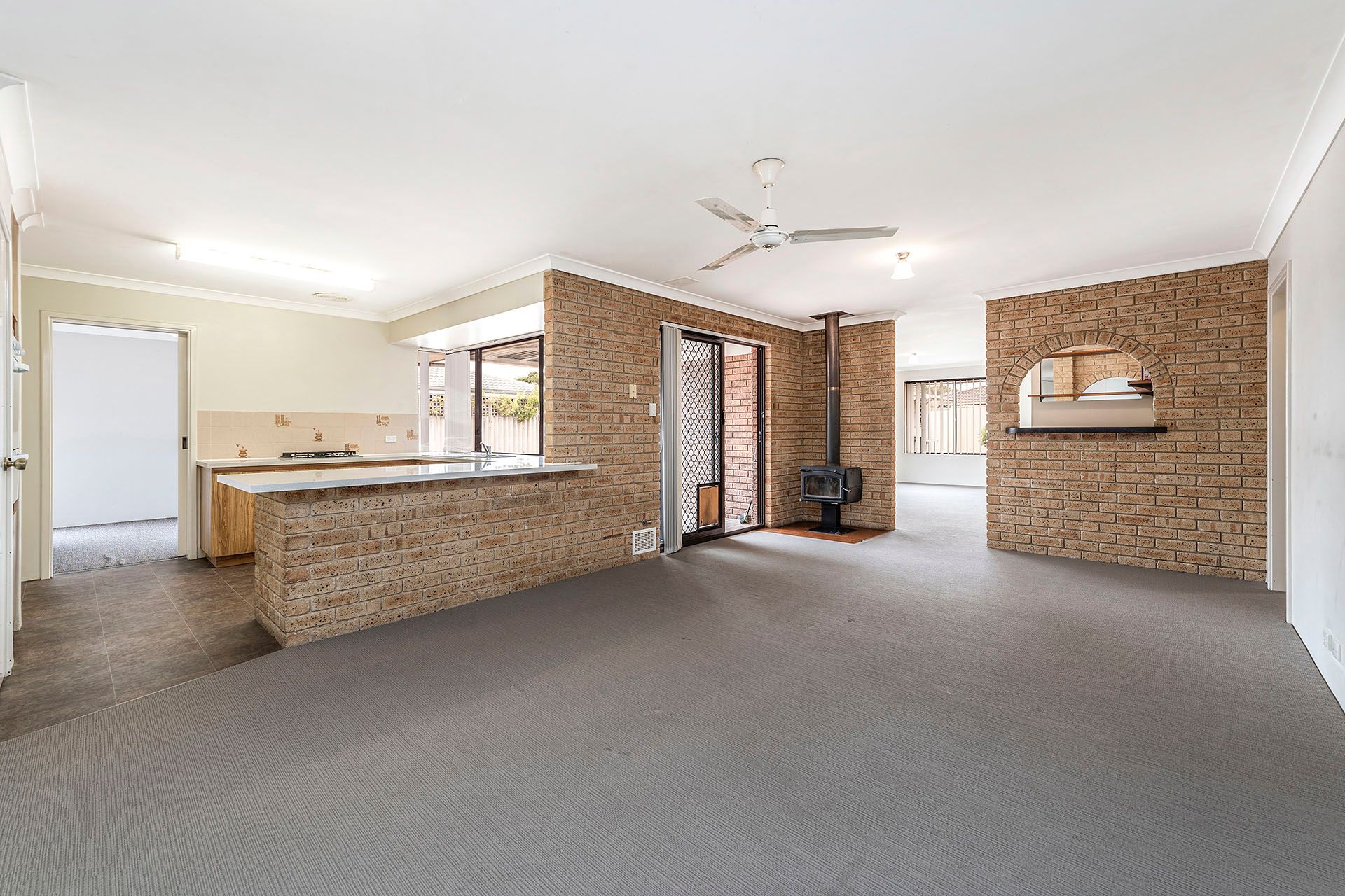 8 Cowan Place, Safety Bay, WA 6169 - Leased House - Ray White The ...