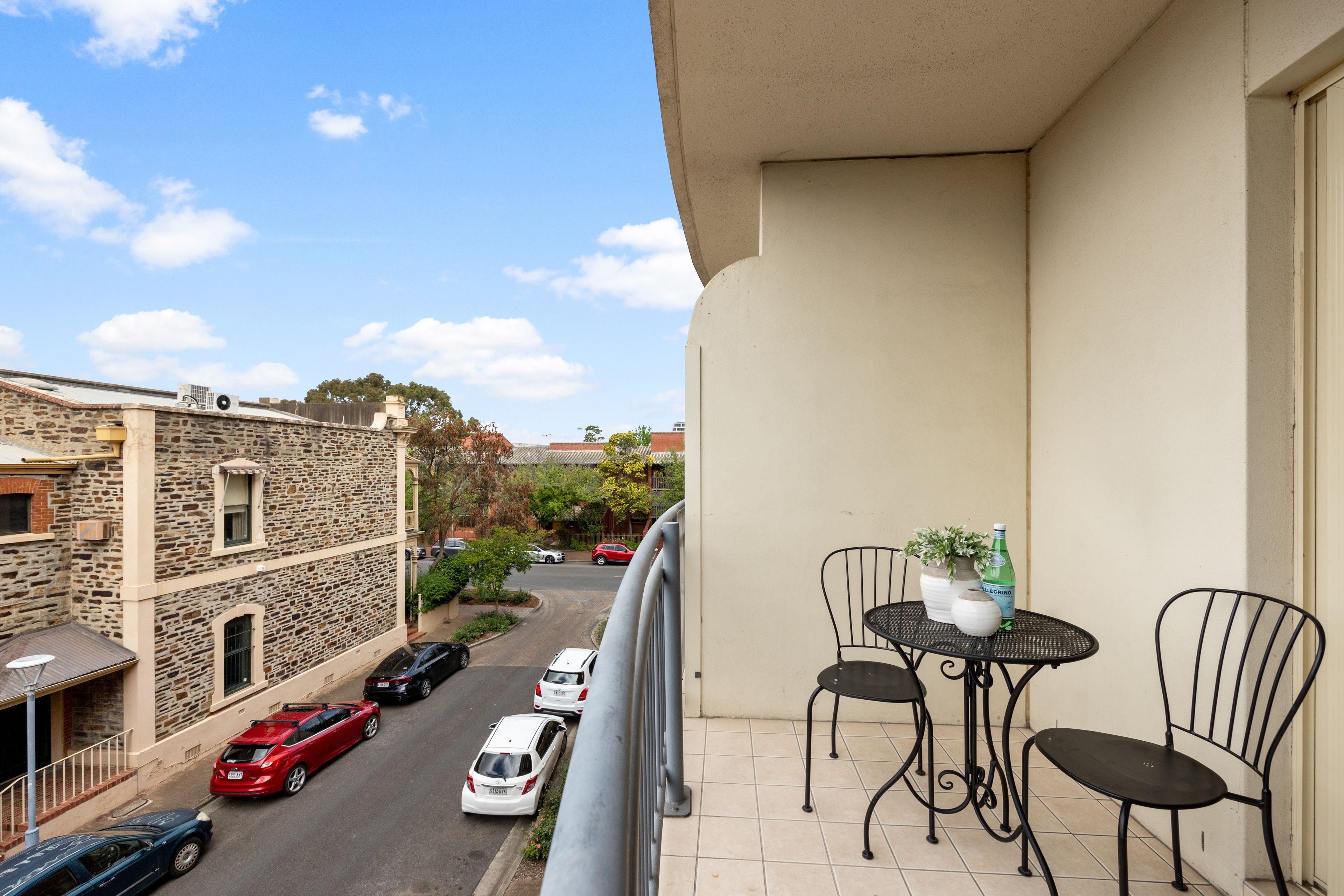 23A/188 Carrington Street, Adelaide, SA 5000 - Sold Apartment - Ray ...