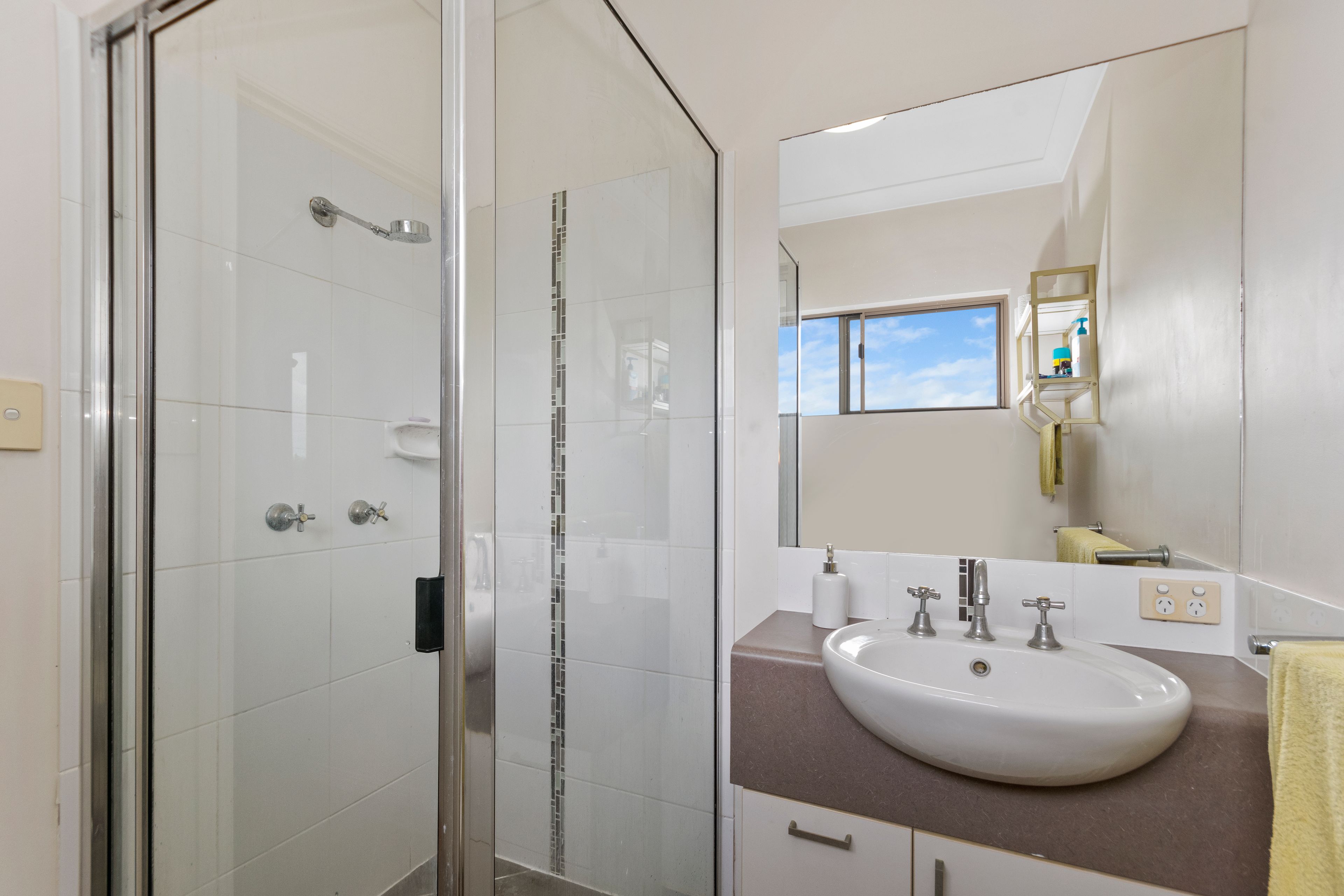 24/84-86 Dearness Street, Garbutt, QLD 4814 - Sold Unit - Ray White ...