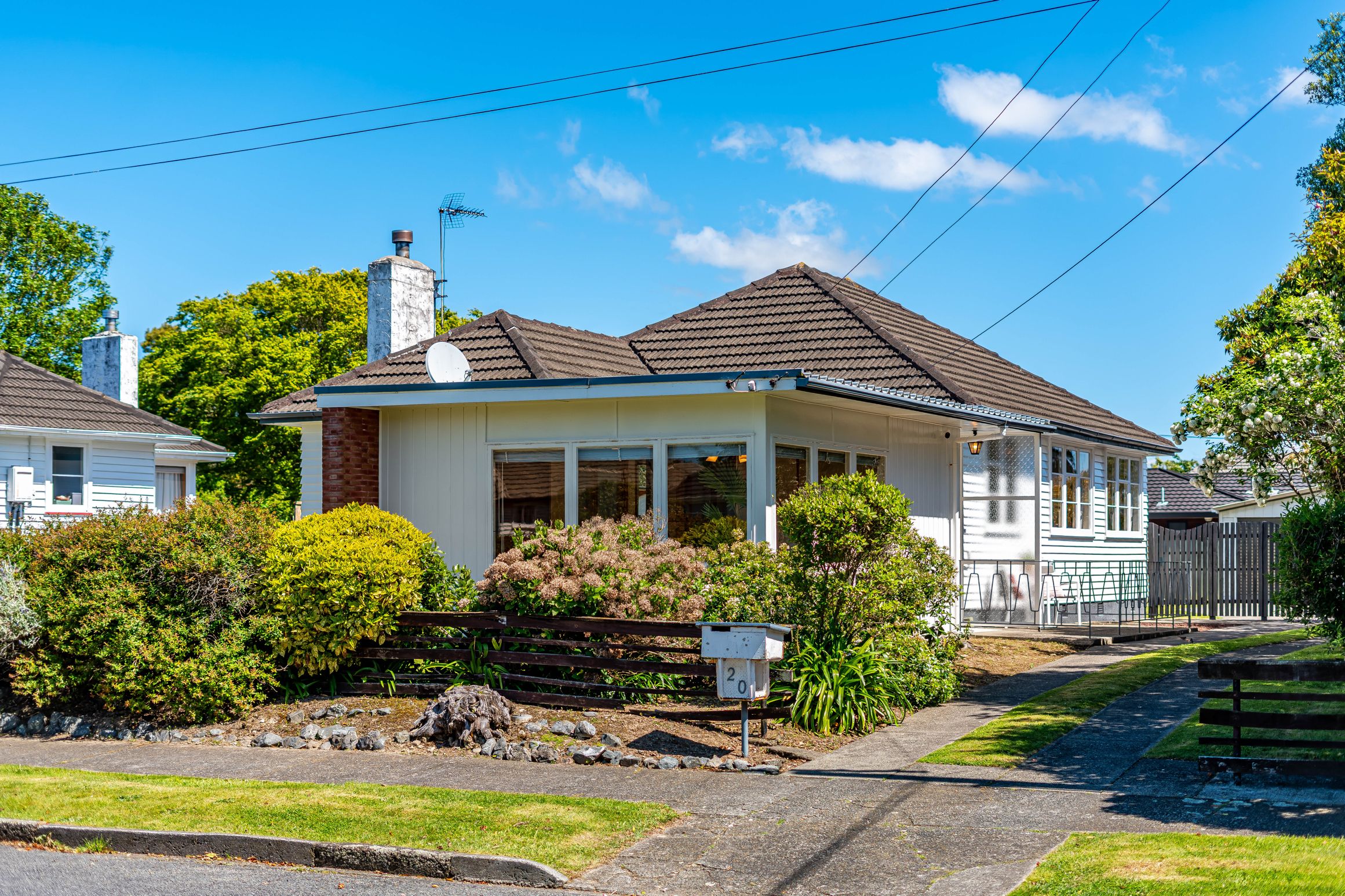 20 Thackeray Street, Trentham, Upper Hutt City 5018 - Sold House - Ray ...