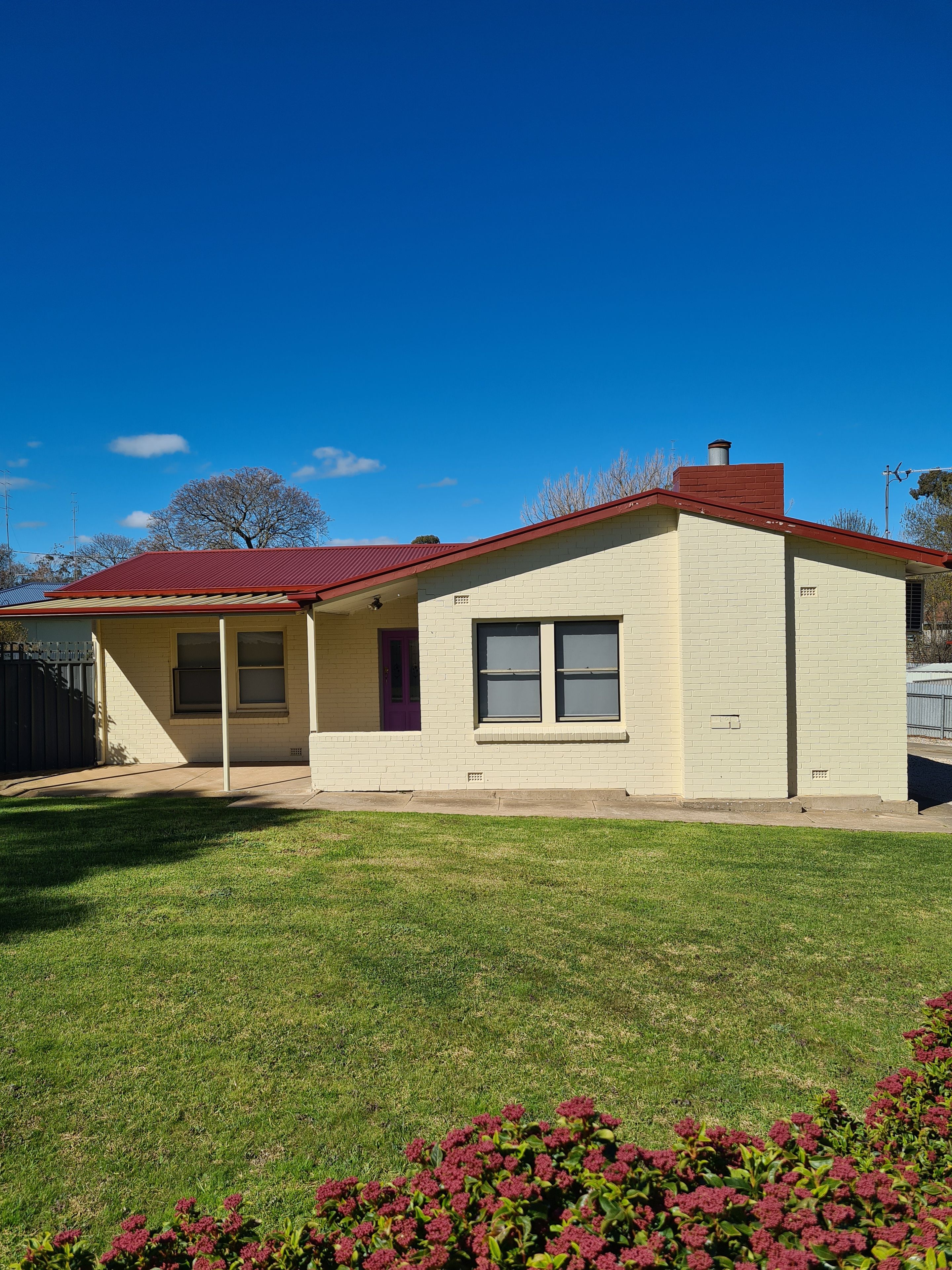 5 Lee Street, Clare, SA 5453 - Leased House - Ray White Clare Valley