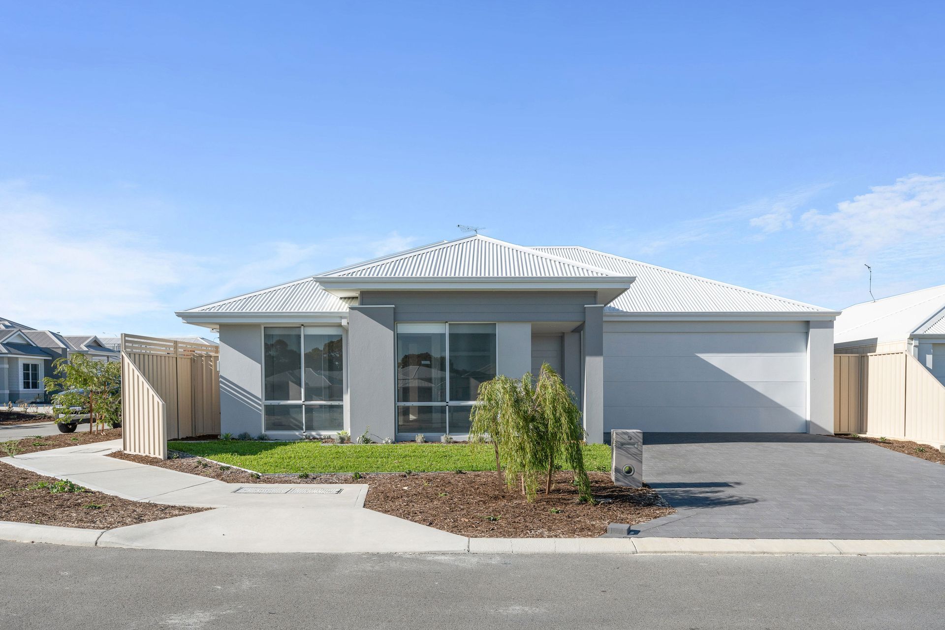 9 Volunteer Street, Two Rocks, WA 6037 - Leased House - Ray White ...