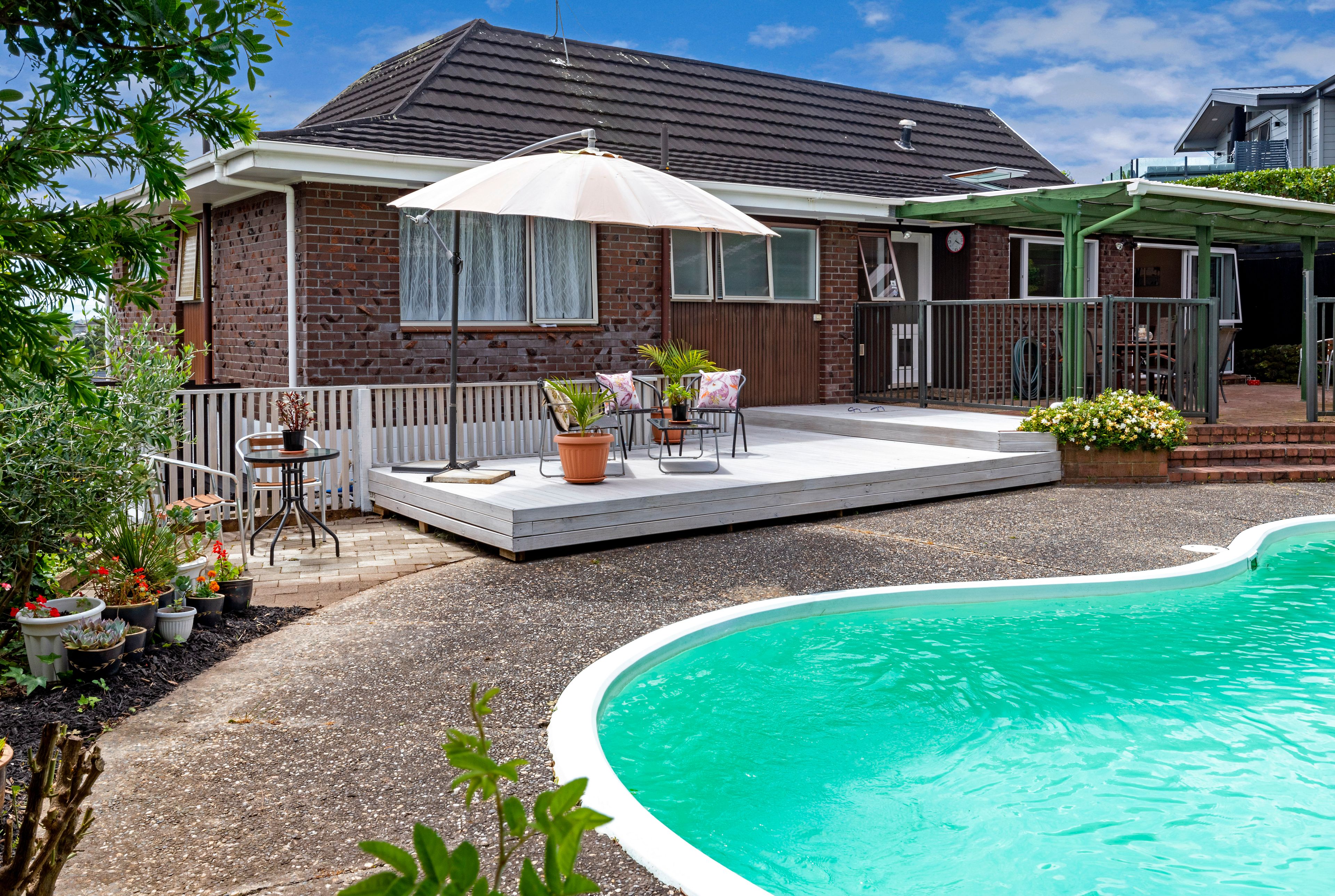 79 John Gill Road, Cockle Bay, Manukau City 2014 - Sold House - Ray ...