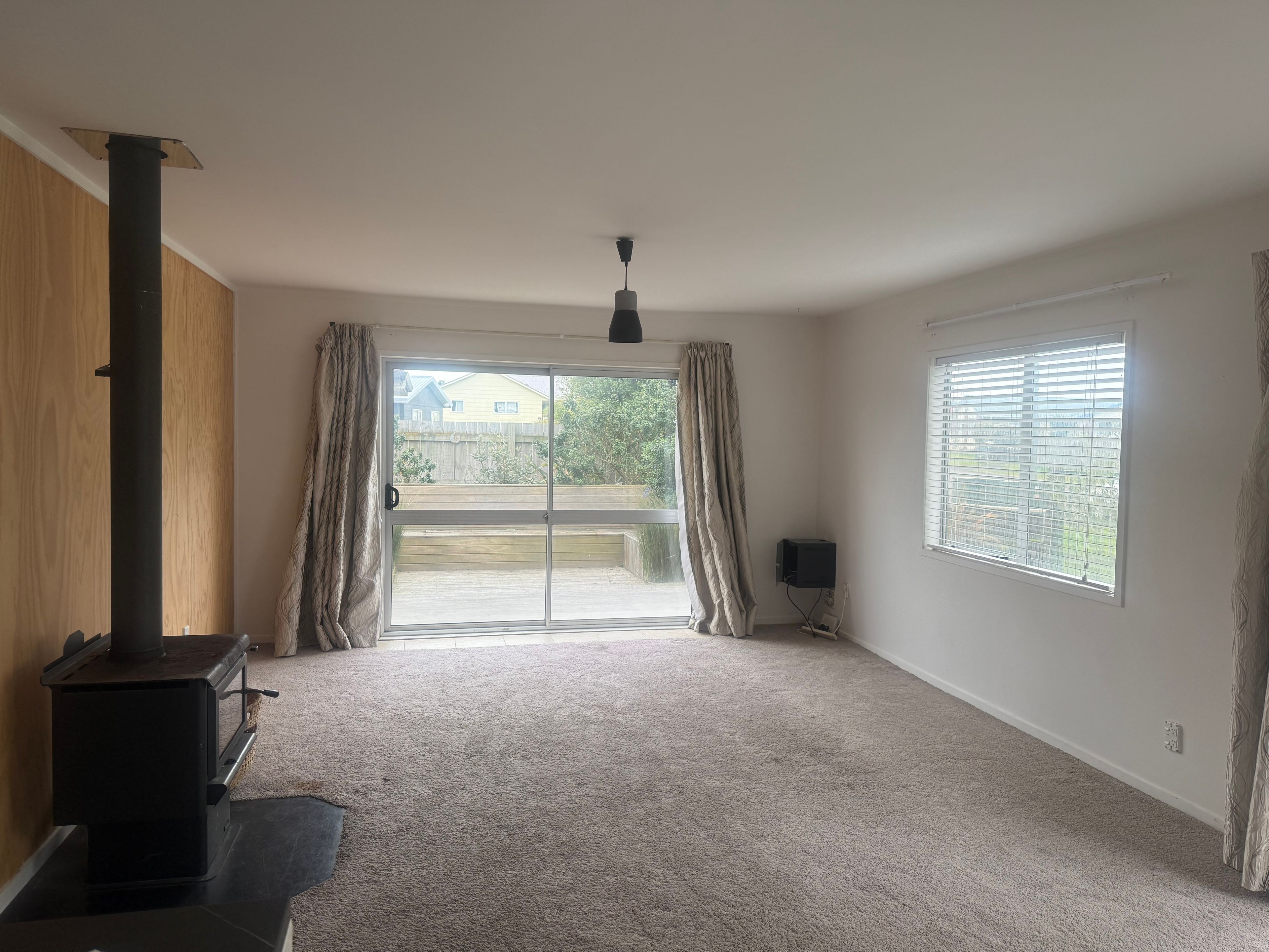 9C Mahina Place, Bayfair, – Home For Rent • Ray White New Zealand