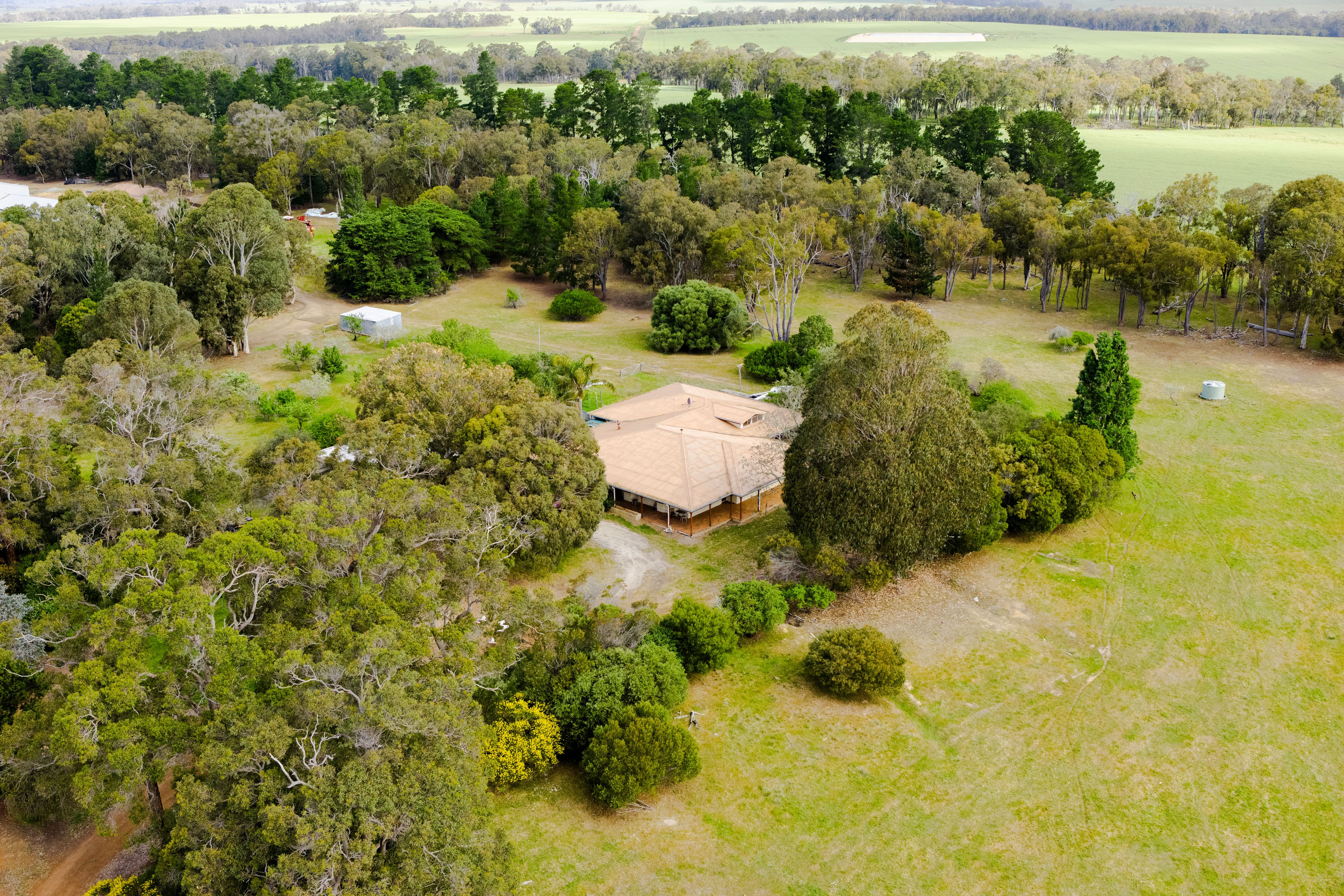 Blackwattle and Russell Road, West Cape Howe, Hay Shed Hill and ...