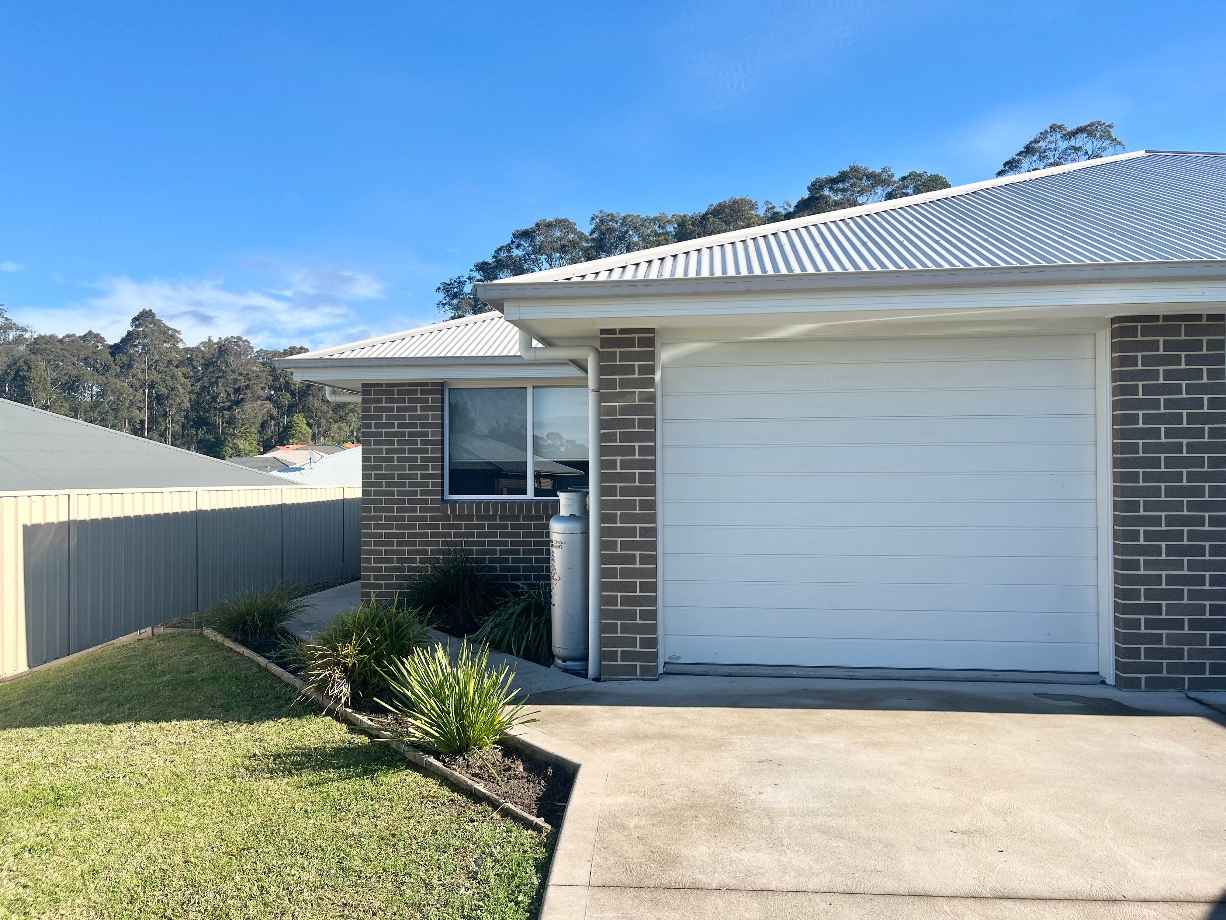 15A Wagtail Crescent, Batehaven, NSW 2536 - Leased DuplexSemi-detached ...