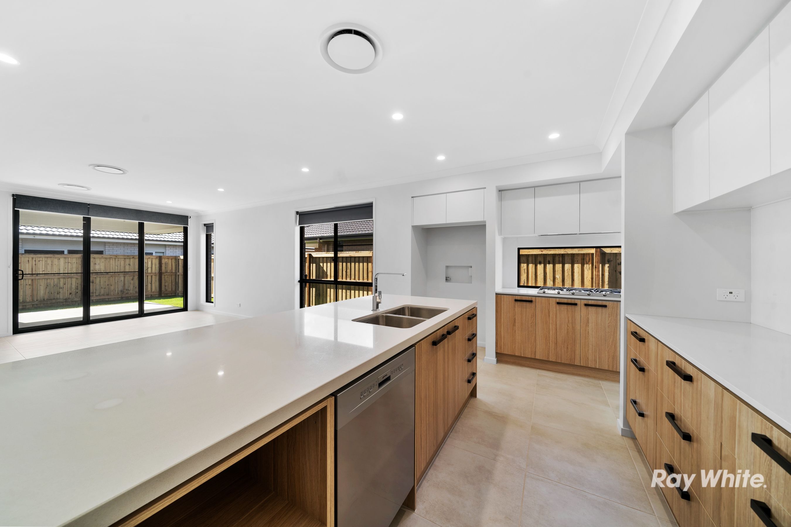 8 Horizon Street, Ripley, QLD 4306 - House for Rent - Ray White AKG