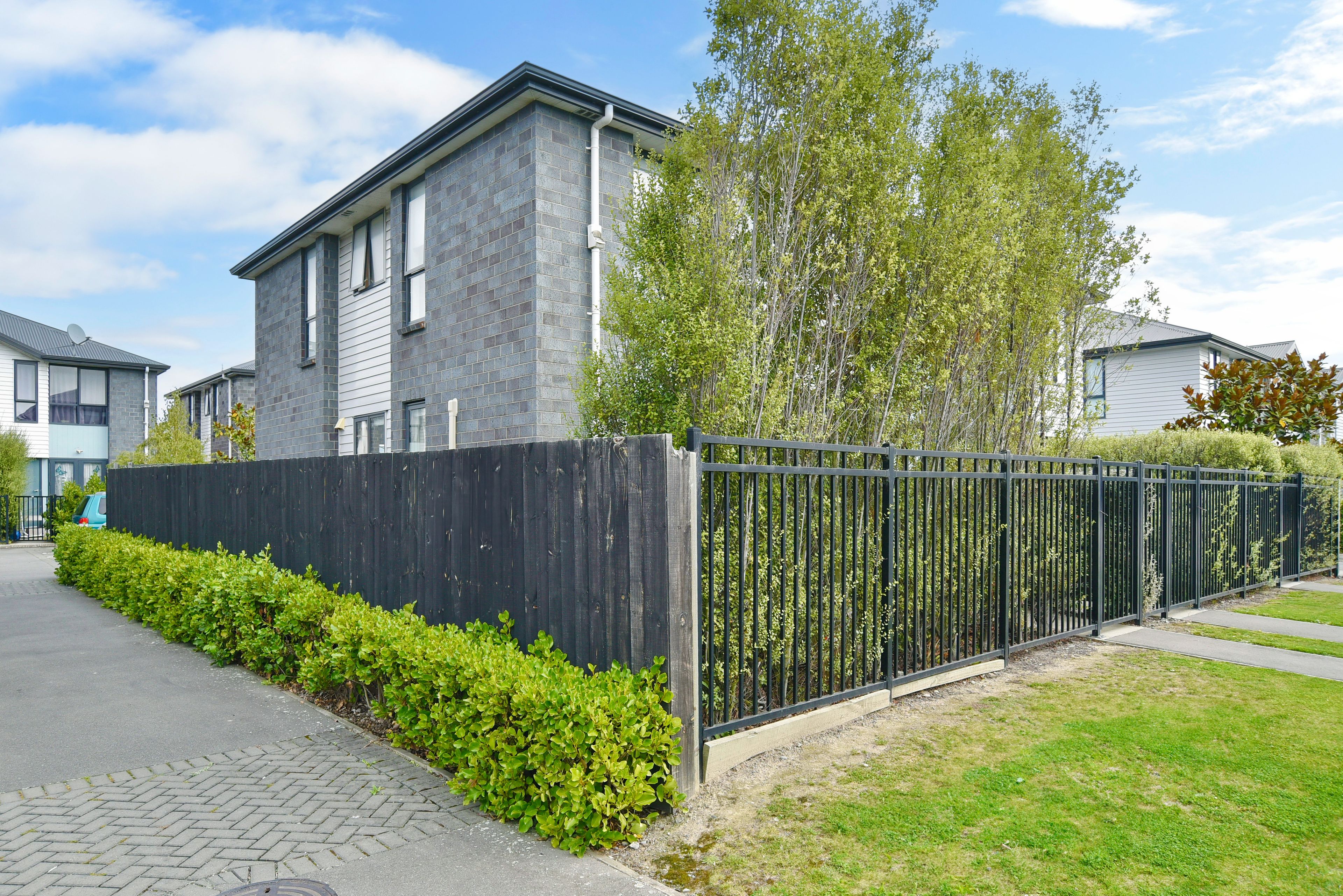 Inline Property Management