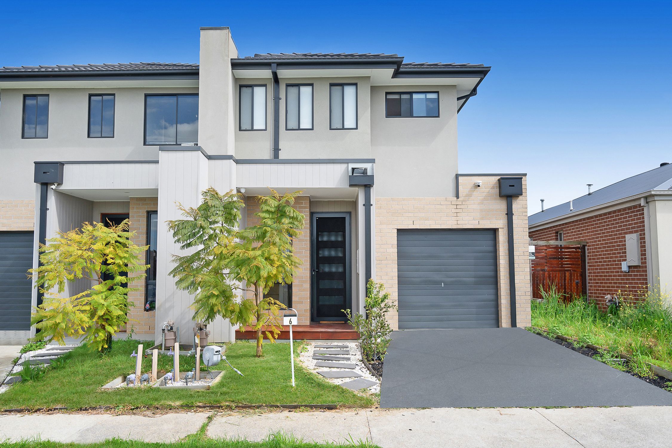 6 Heath Place, Pakenham, VIC 3810 - Leased House - Ray White Pakenham