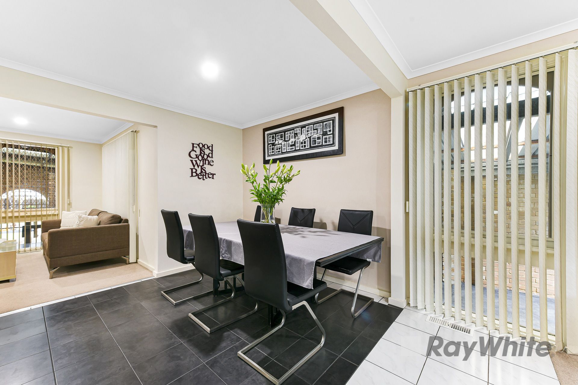 159 James Cook Drive, Endeavour Hills, VIC 3802 - Sold House - Ray ...