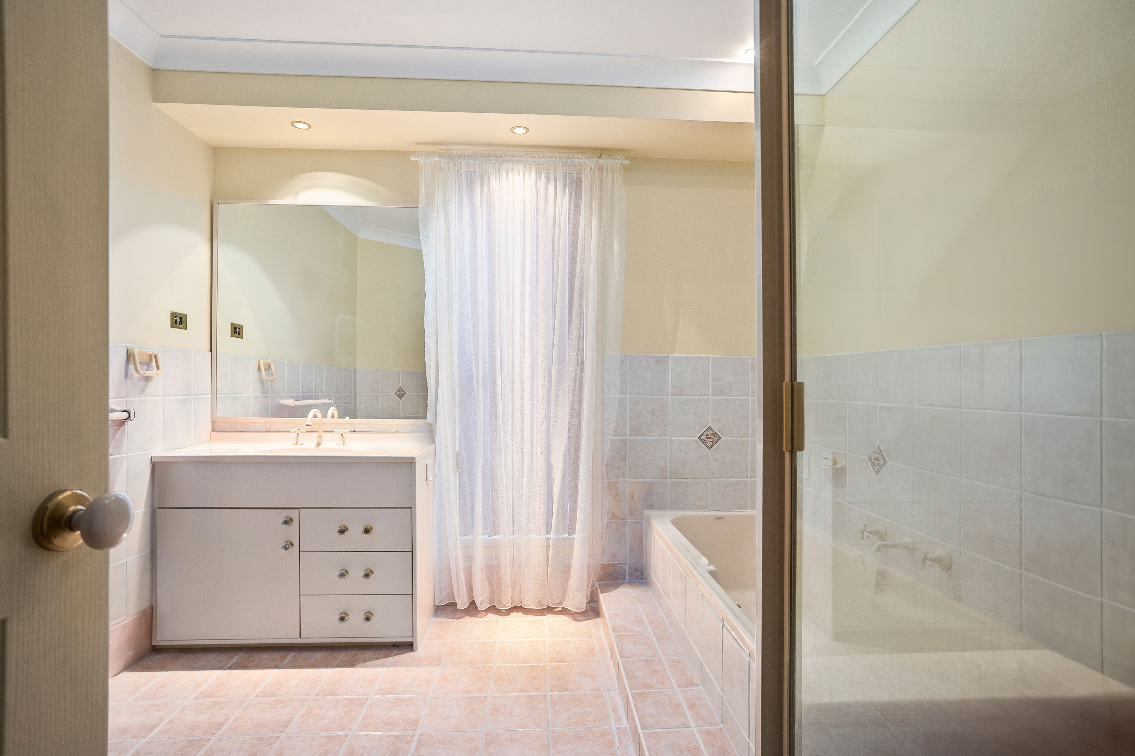 3 Ragamuffin Circuit, Shell Cove, NSW 2529 - Sold House - Ray White ...