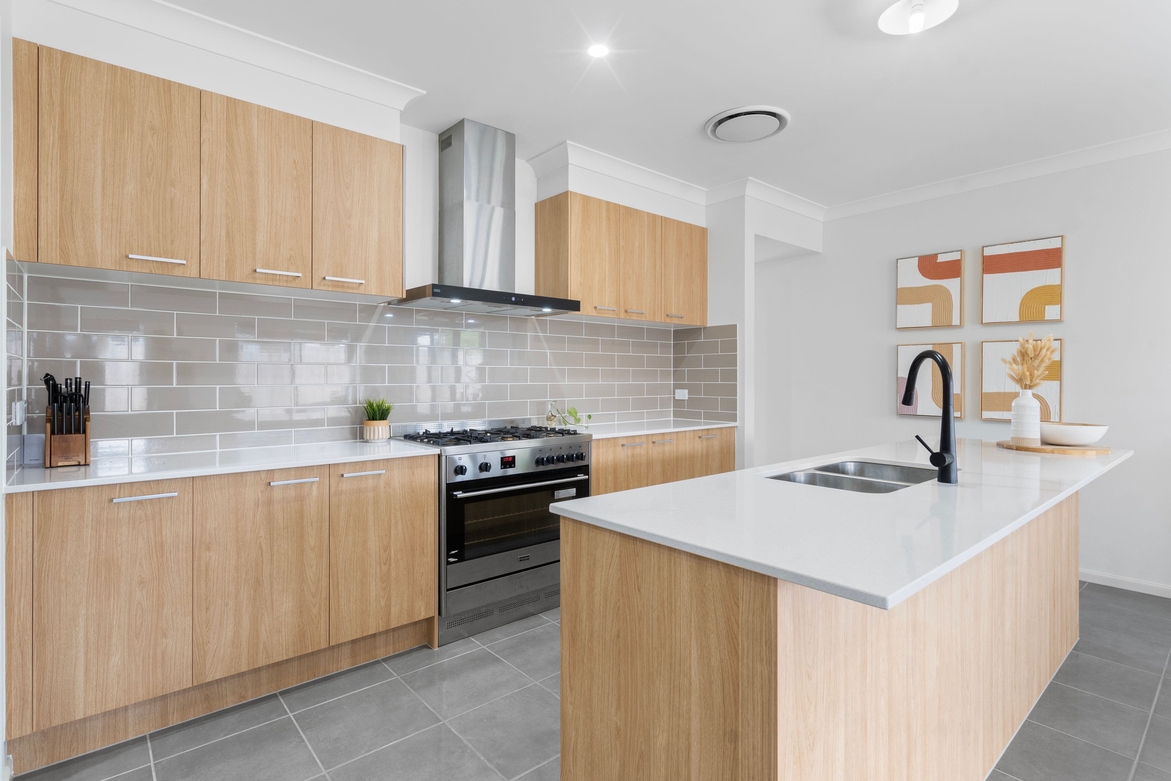 81 Neumann Drive, Yarrabilba, QLD 4207 - Sold House - Ray White ...