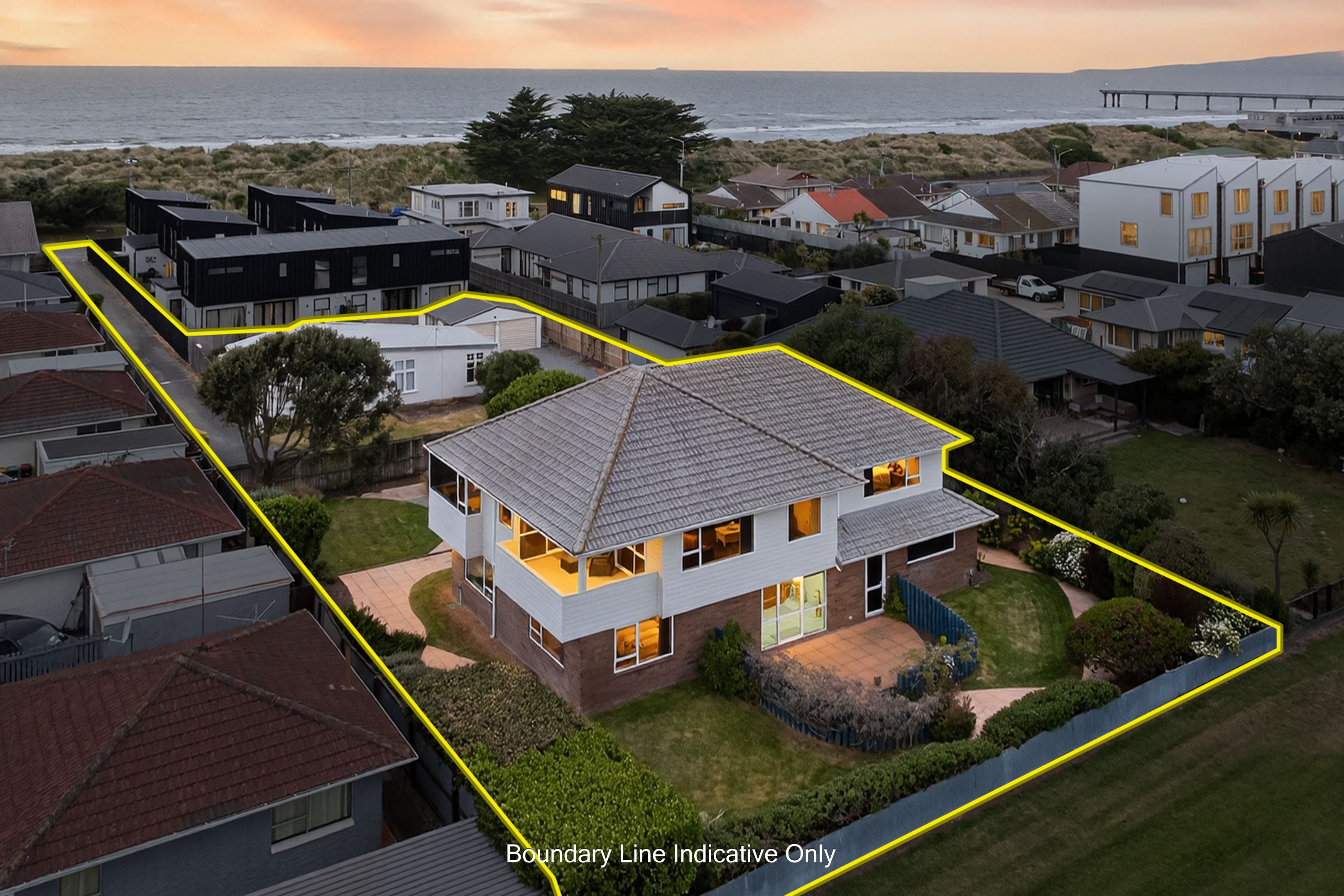 162 Marine Parade, New Brighton, Christchurch City 8061 - Sold House ...