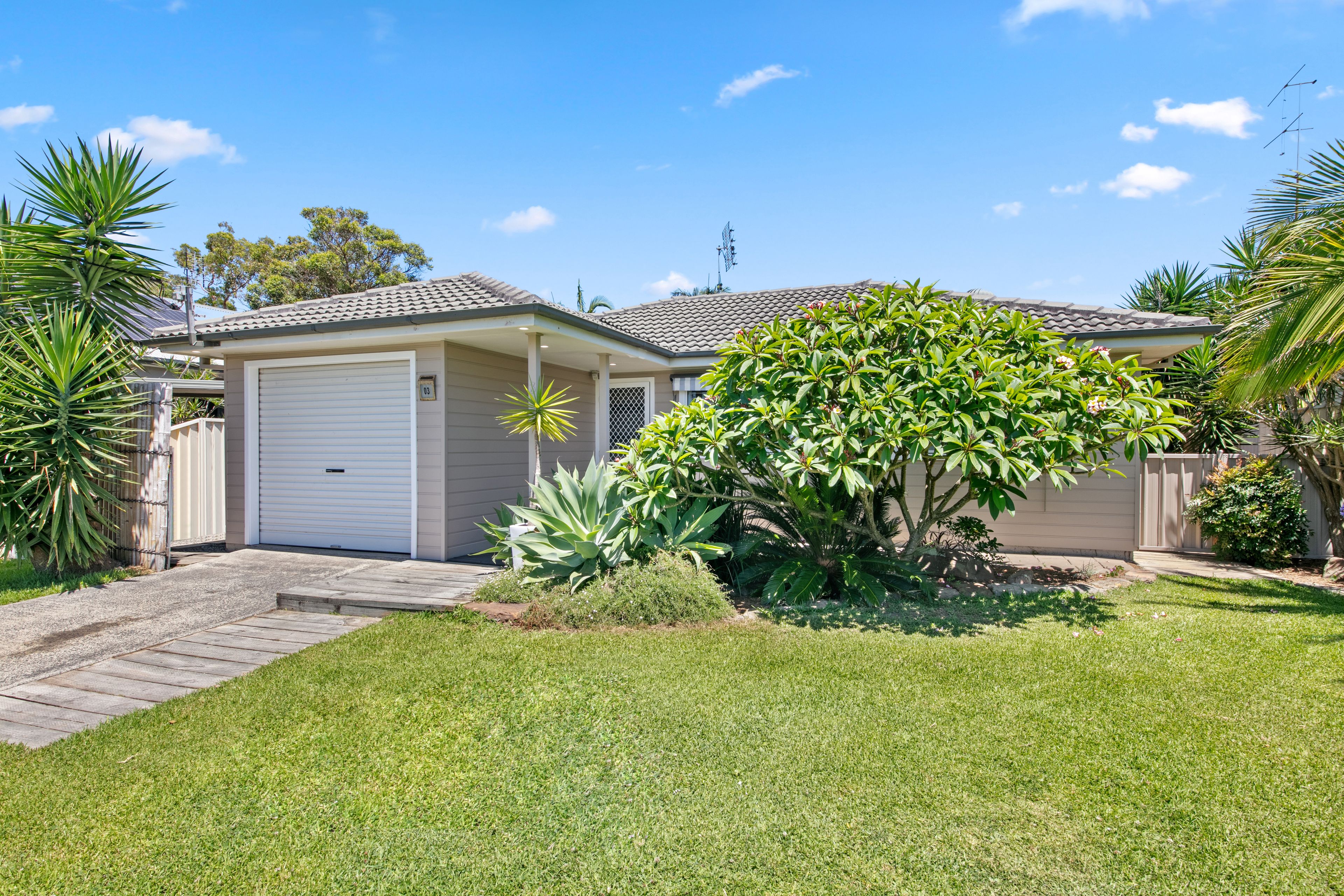 3 Kalani Street, Budgewoi, NSW 2262 - Sold House - Ray White Thompson ...