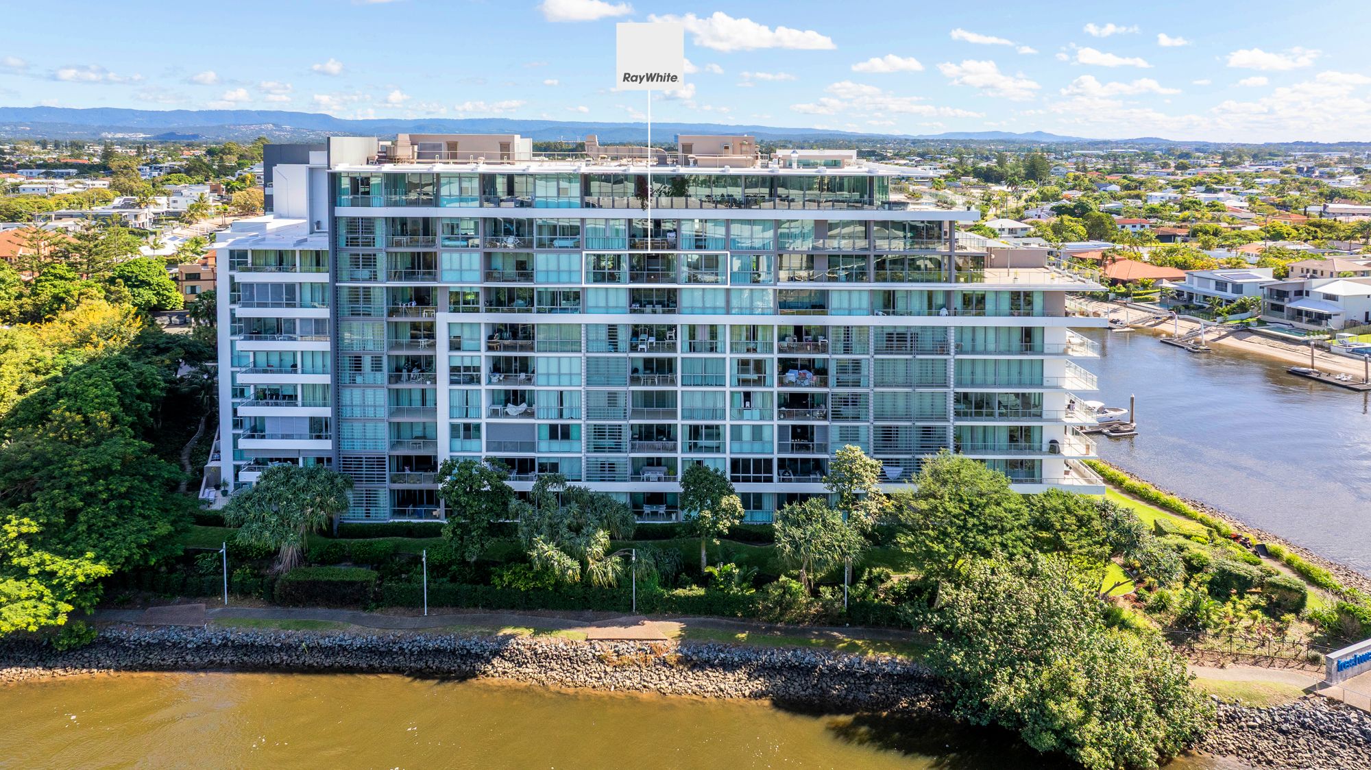 1710/33 T E Peters Drive, Broadbeach Waters, QLD 4218 - Sold Apartment ...