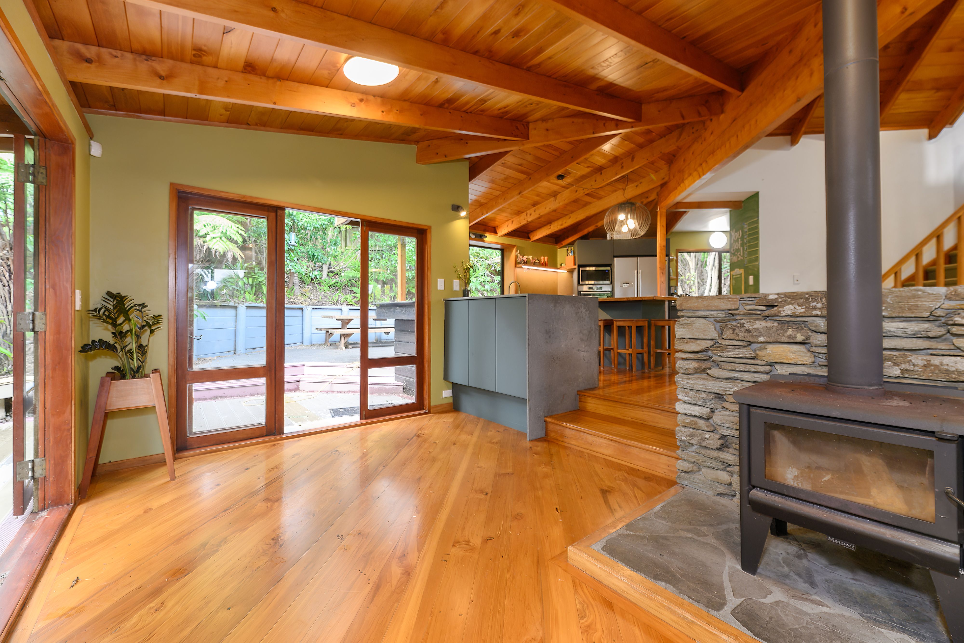 6 Royal Viking Way, Lynfield, Auckland City 1042 - Sold House - Ray ...