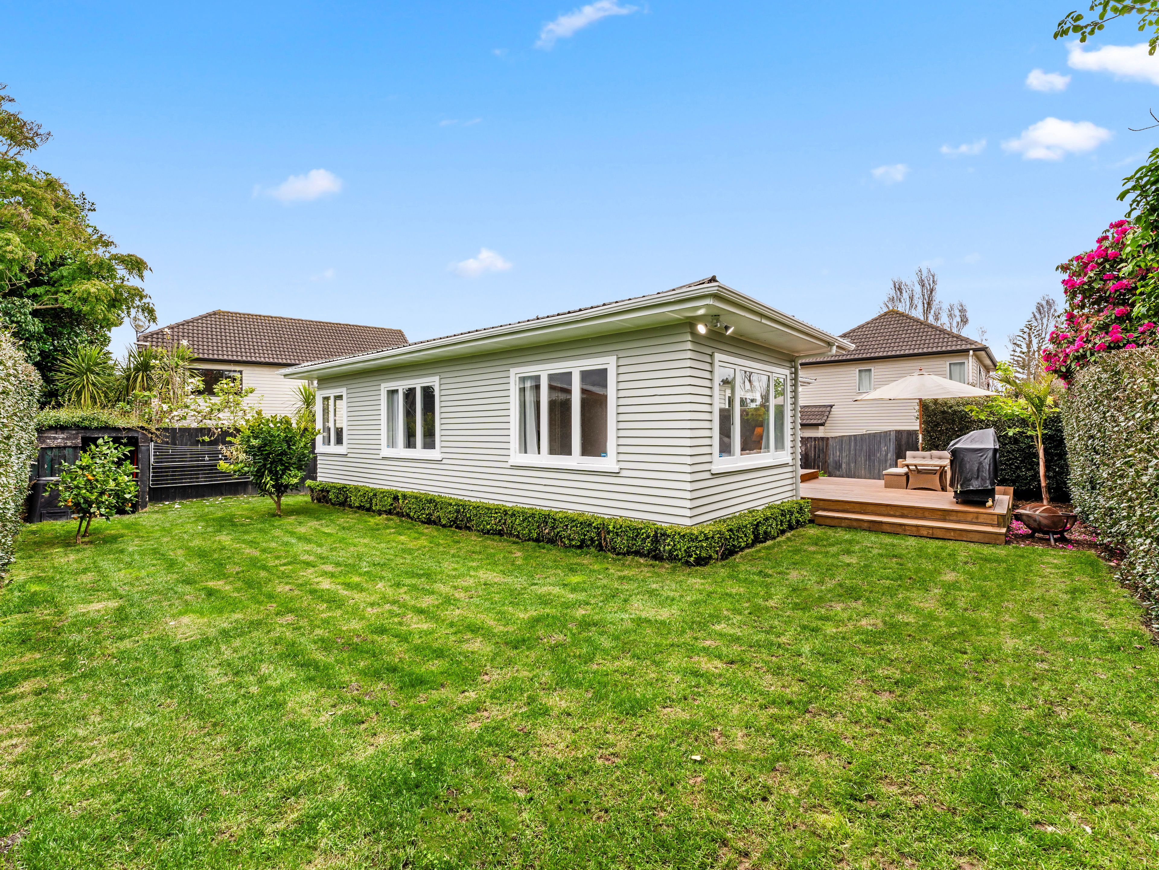 42D Hillside Road, Papatoetoe, Manukau City 2025 - Sold House - Ray ...