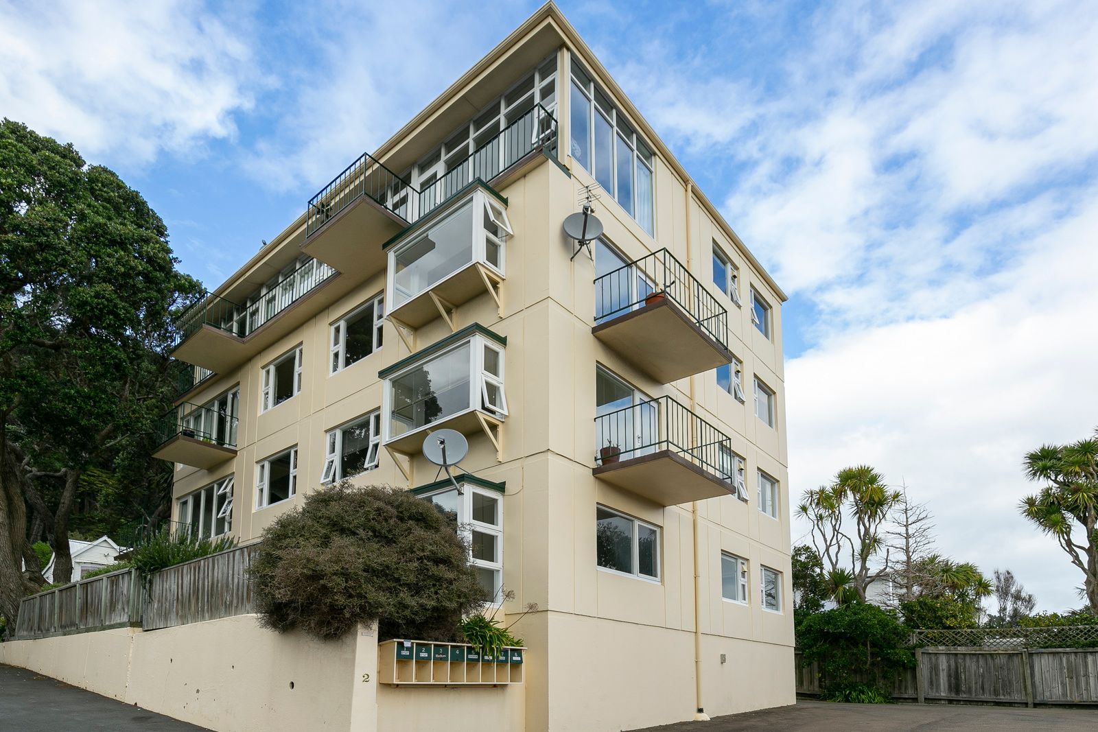 4/2 Scarborough Terrace, Mount Victoria, Wellington City 6011 - Sold ...