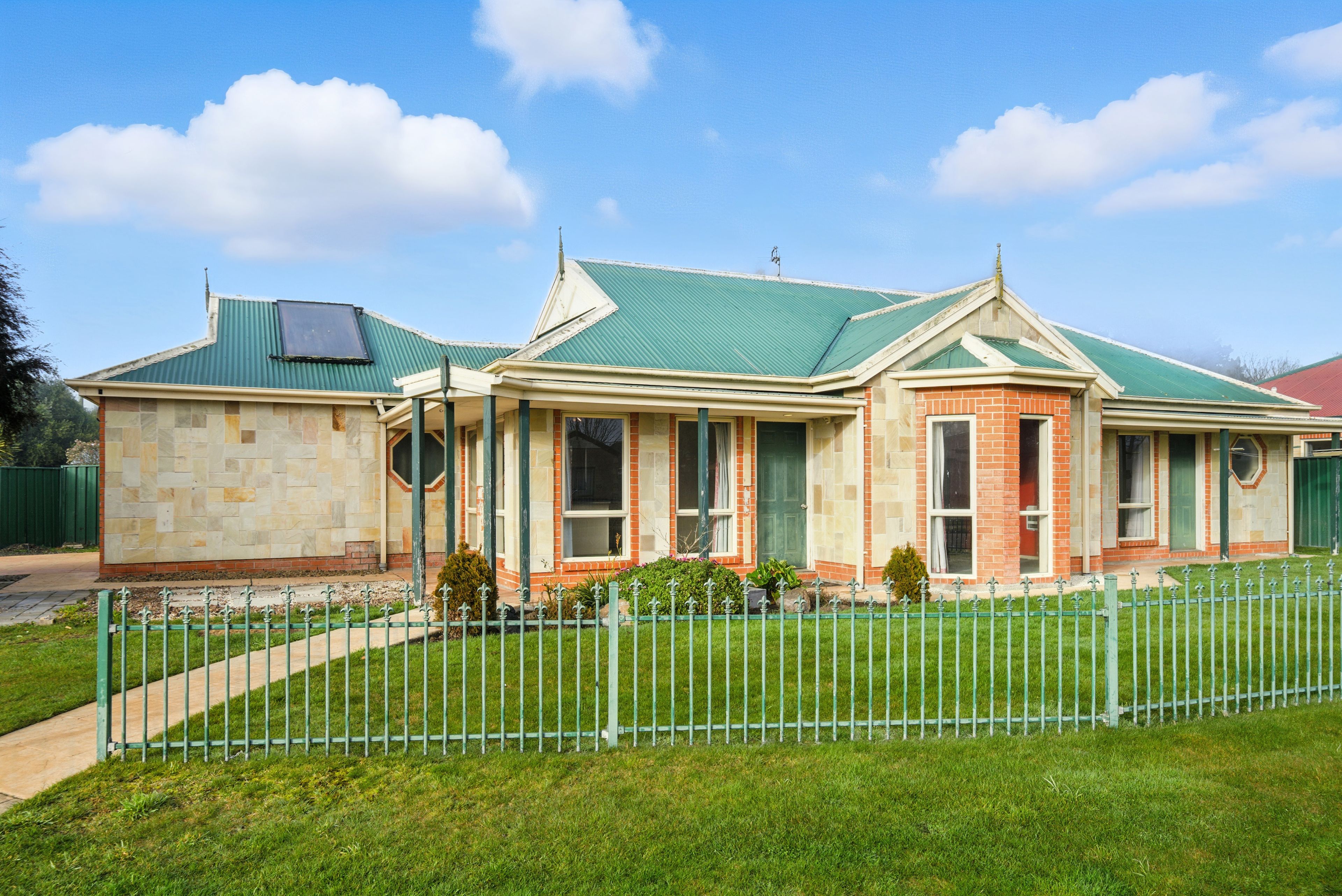 4 Glengyle Place, Linwood, Christchurch City 8011 - Sold House - Ray ...