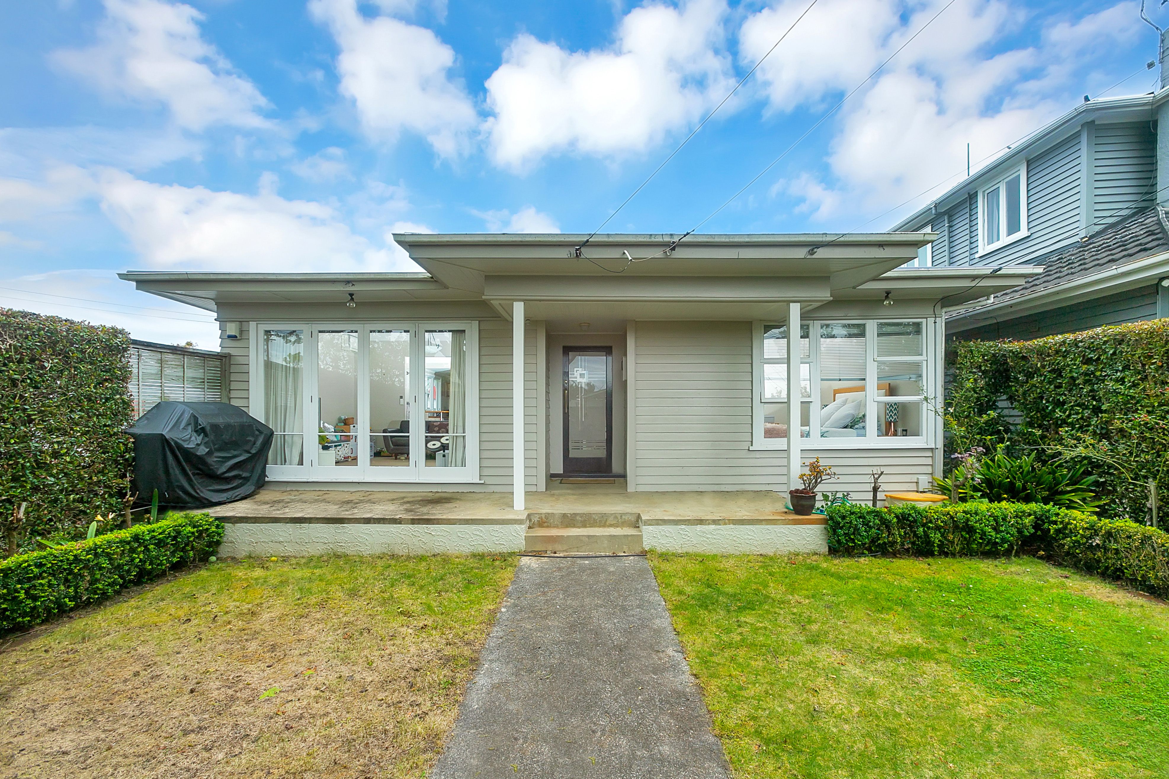 23 Dignan Street, Point Chevalier, – Home For Rent • Ray White New Zealand