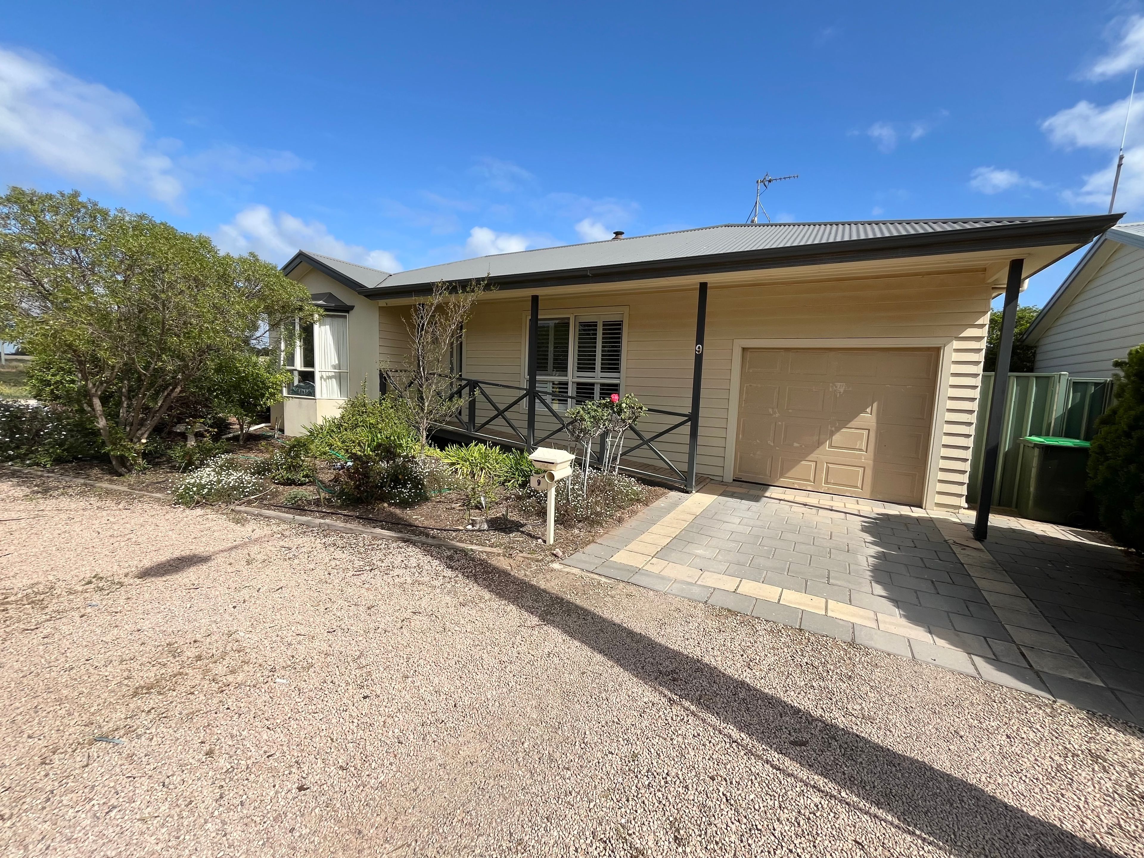 9 Barkla Road, Wallaroo Mines, SA 5554 - Sold House - Ray White Yorke ...
