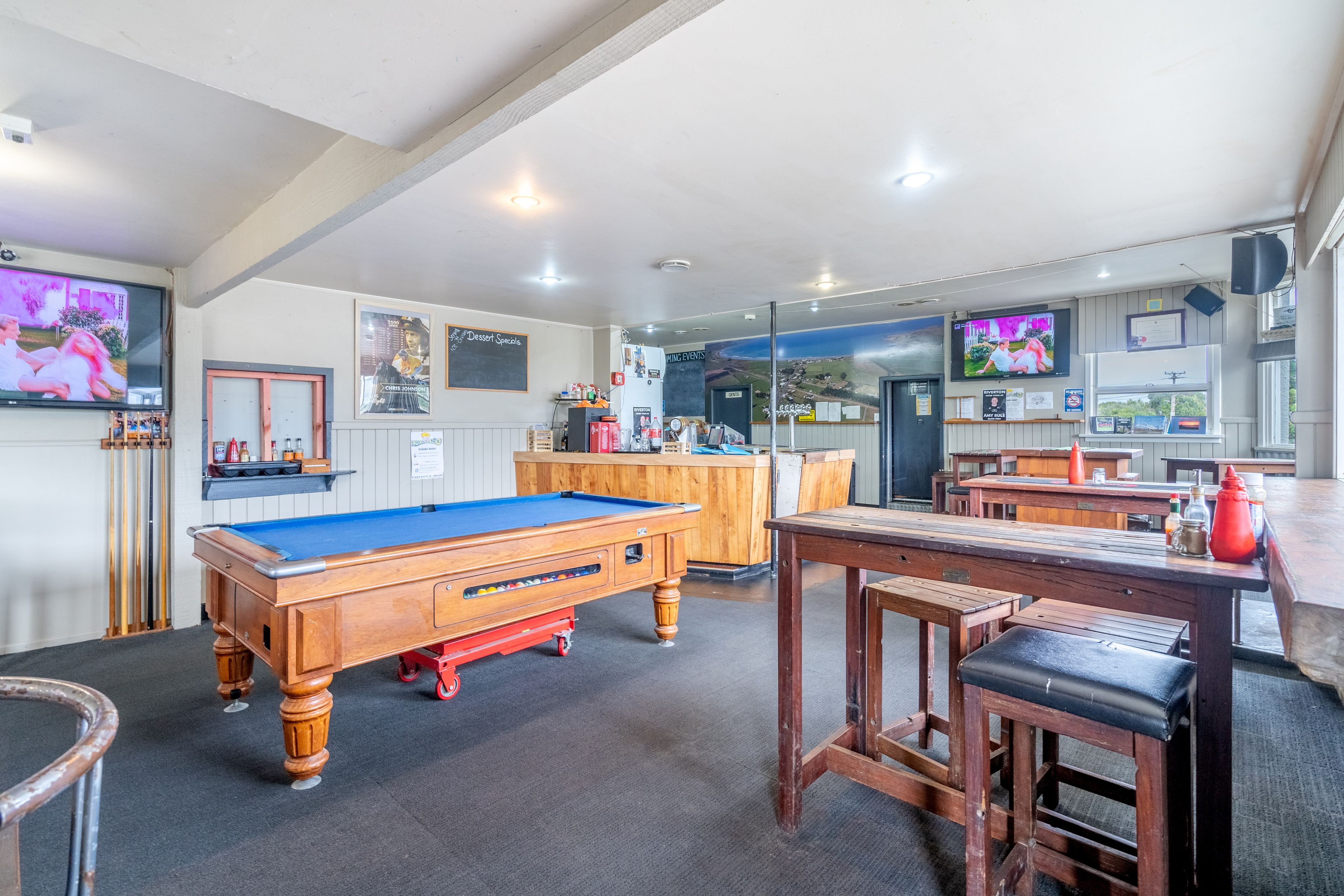 15 Colac Bay Road, Colac Bay, Southland District 9881 - Sold Hotel ...