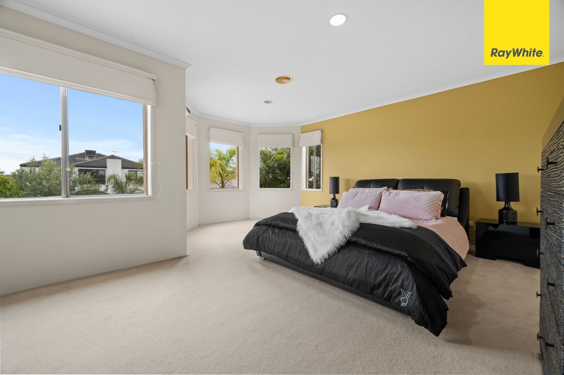 15 Pacific Place, Taylors Lakes, VIC 3038 - Sold House - Ray White Melton