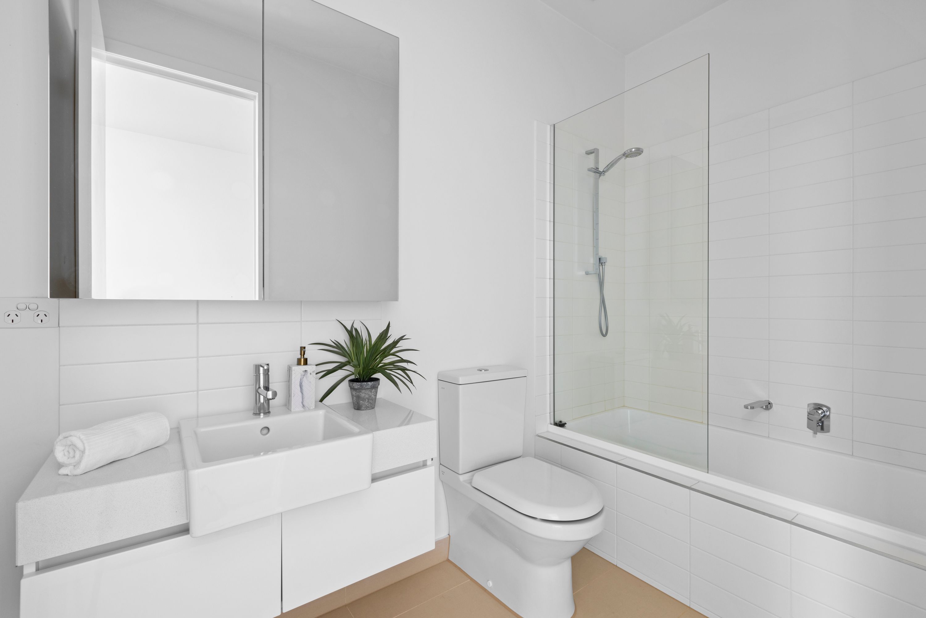 22 Oak Terrace, Wheelers Hill, VIC 3150 - Sold House - Ray White Judd ...