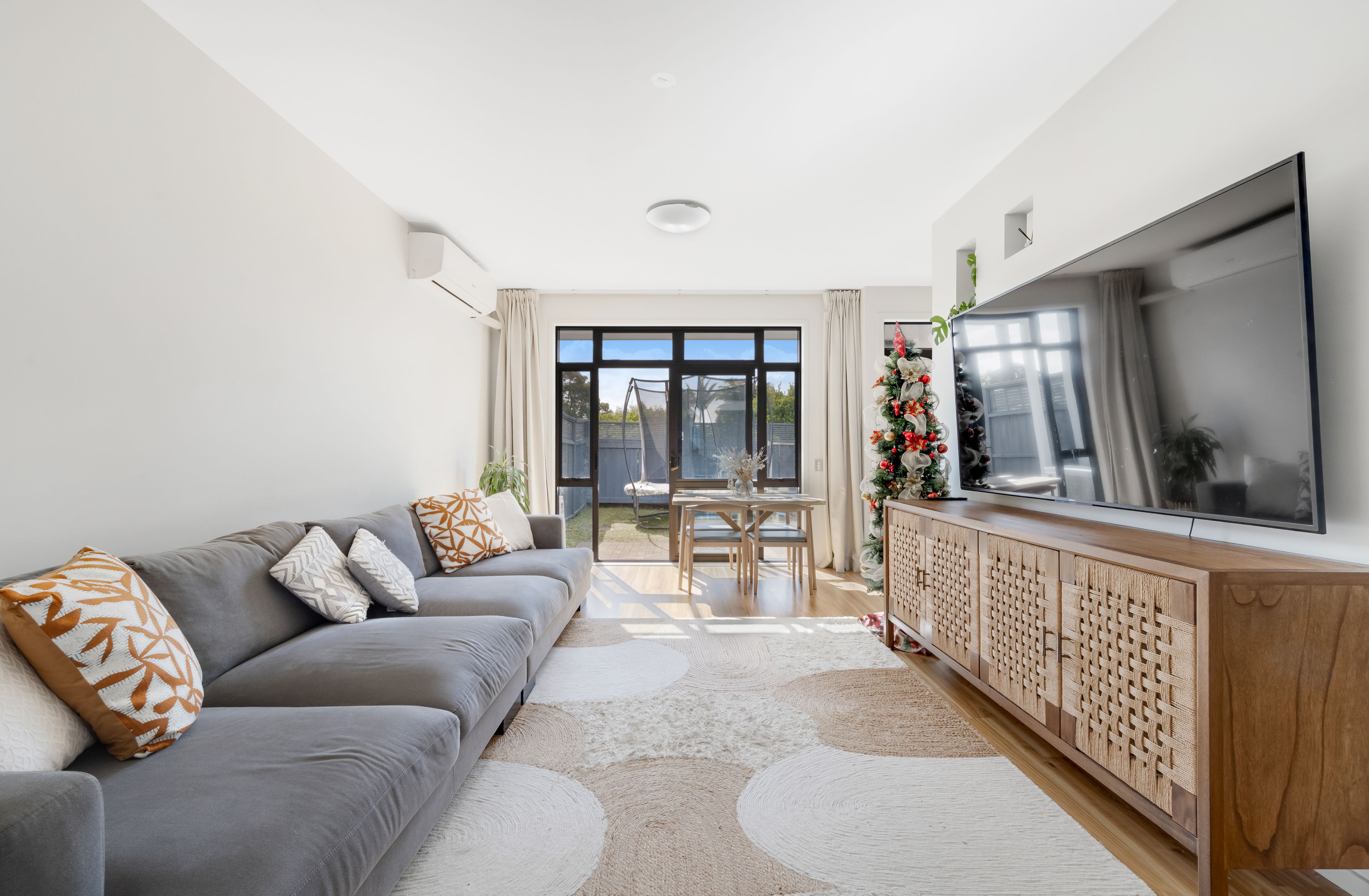 111/2 Armoy Drive, East Tamaki, Manukau City 2013 - Sold Townhouse ...
