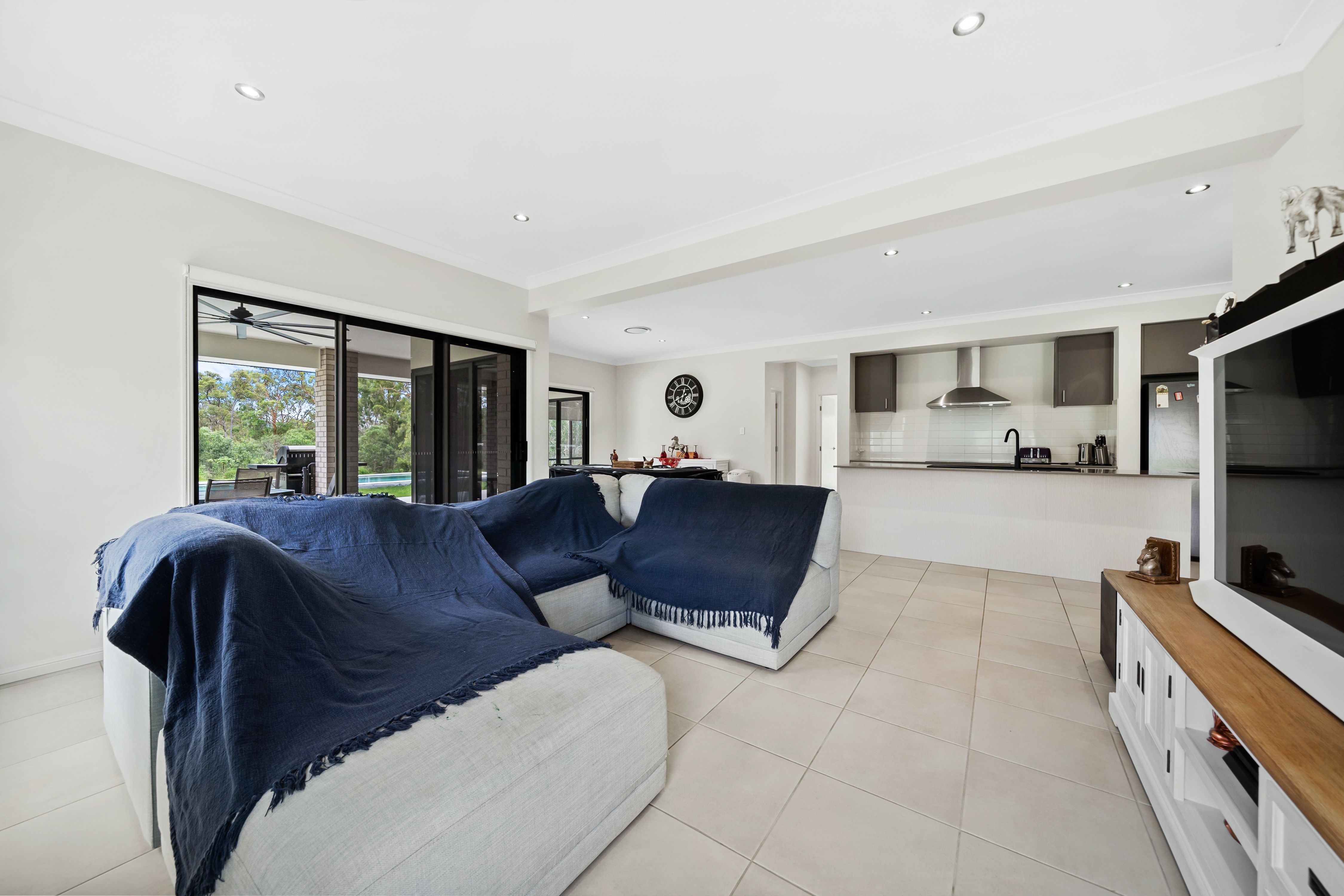 96 Roberts Road, Greenbank, QLD 4124 - Sold Acreage/Semi-Rural - Ray ...