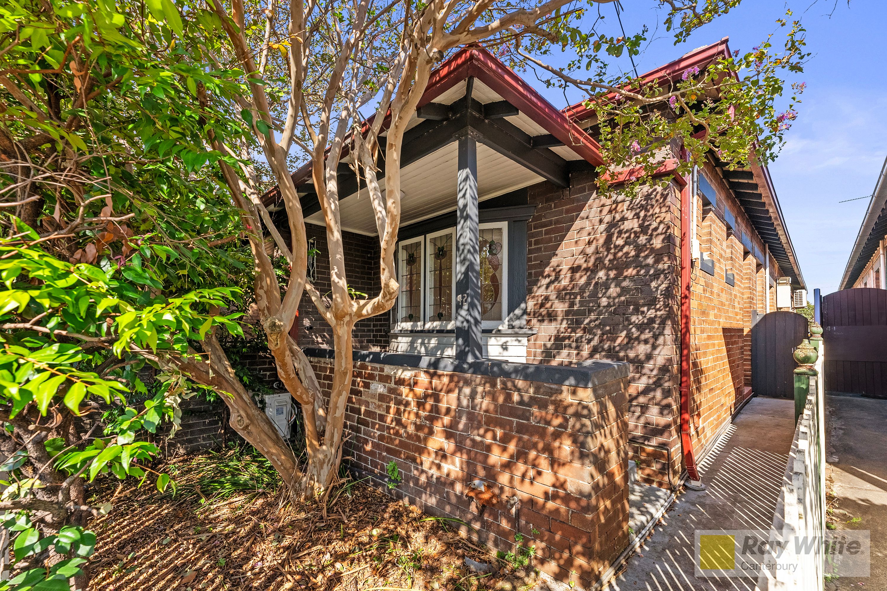 42 Canterbury Road, Hurlstone Park, NSW 2193 - Leased House - Ray White ...