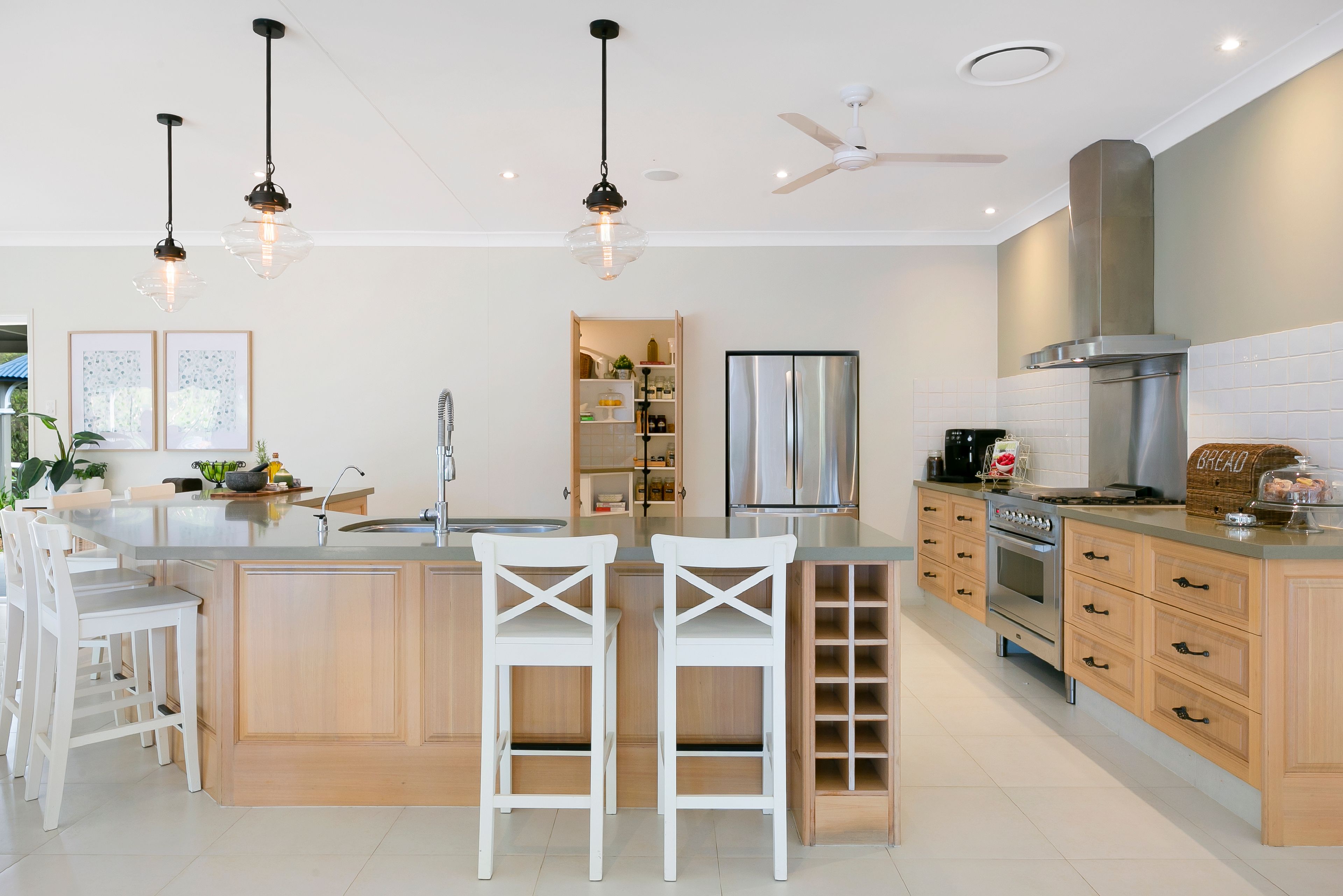 11 Garlinge Court, Bonogin, QLD 4213 - Sold House - Ray White Robina