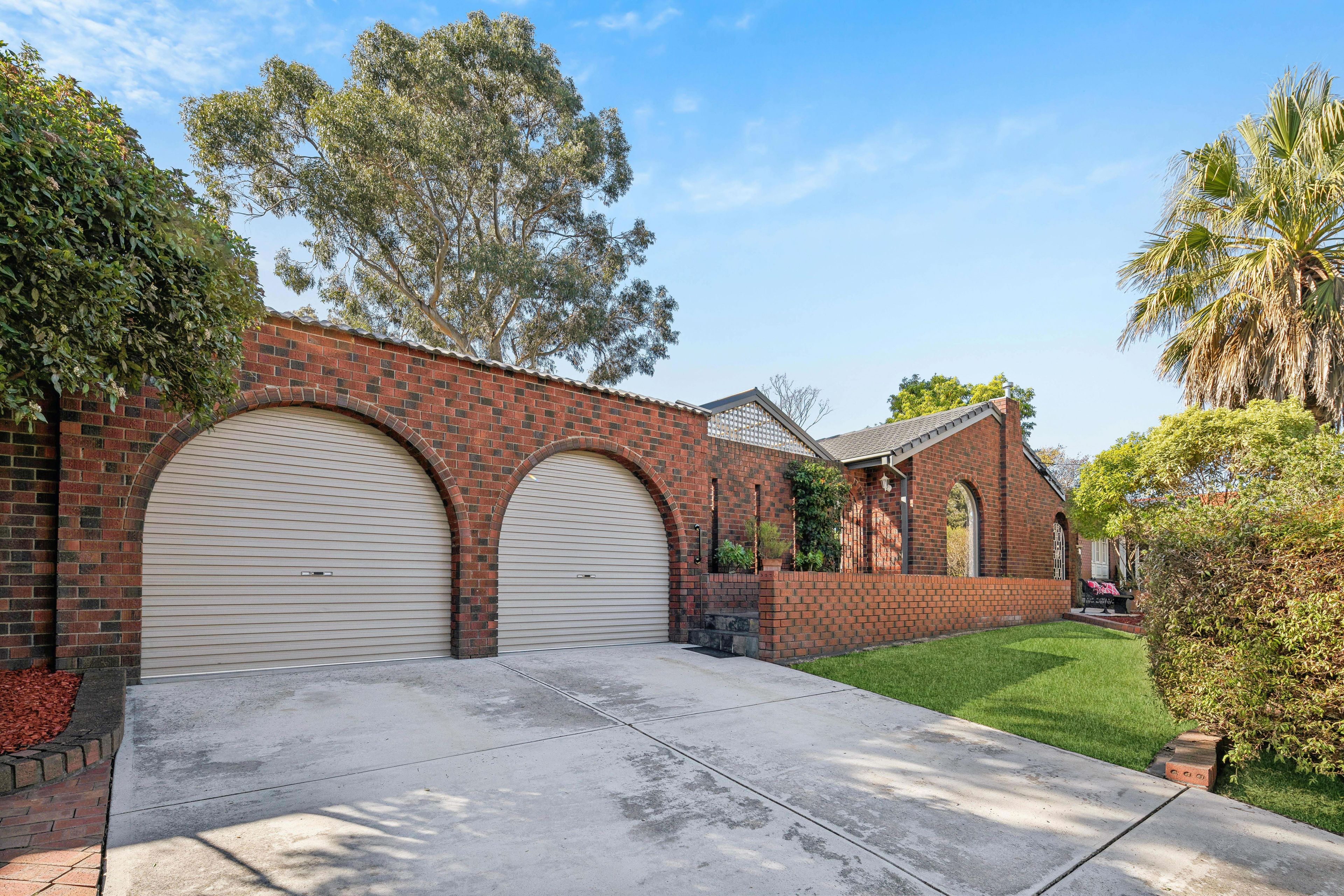 18 Broadmeadow Drive, Flagstaff Hill, SA 5159 - Sold House - Ray White ...