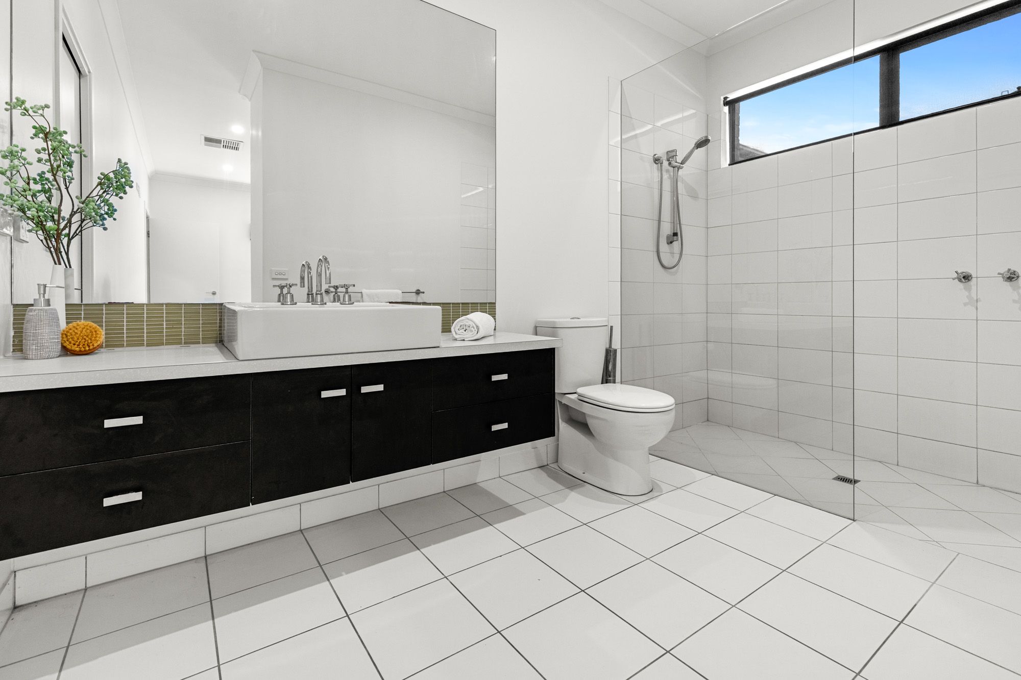 24 Jade Crescent, Wyndham Vale, VIC 3024 - House for Sale - Ray White ...