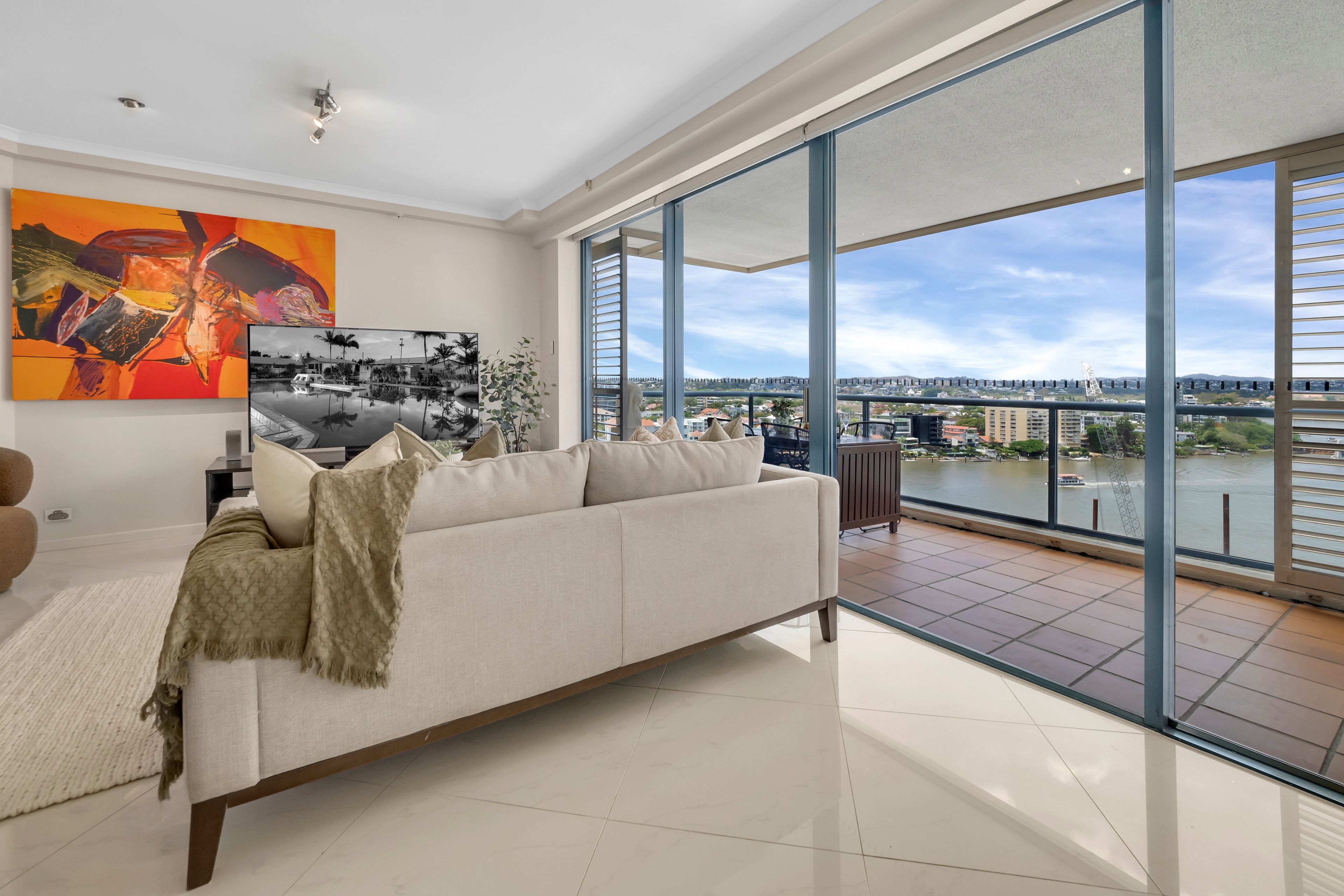 82/42 Ferry Street, Kangaroo Point, QLD 4169 - Sold Apartment - Ray ...