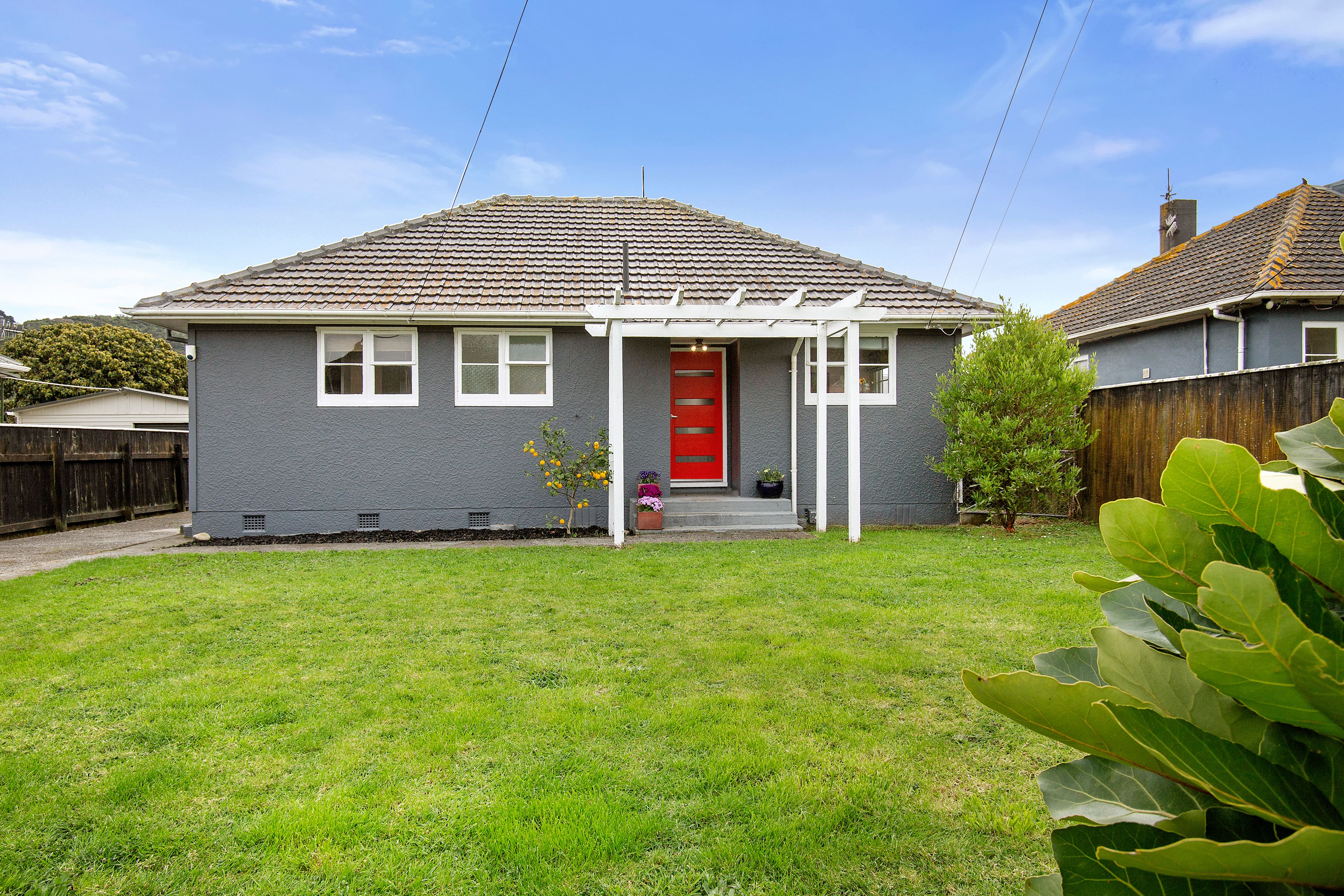 11 Hughes Crescent, Taita, Lower Hutt City 5011 - Sold House - Ray ...
