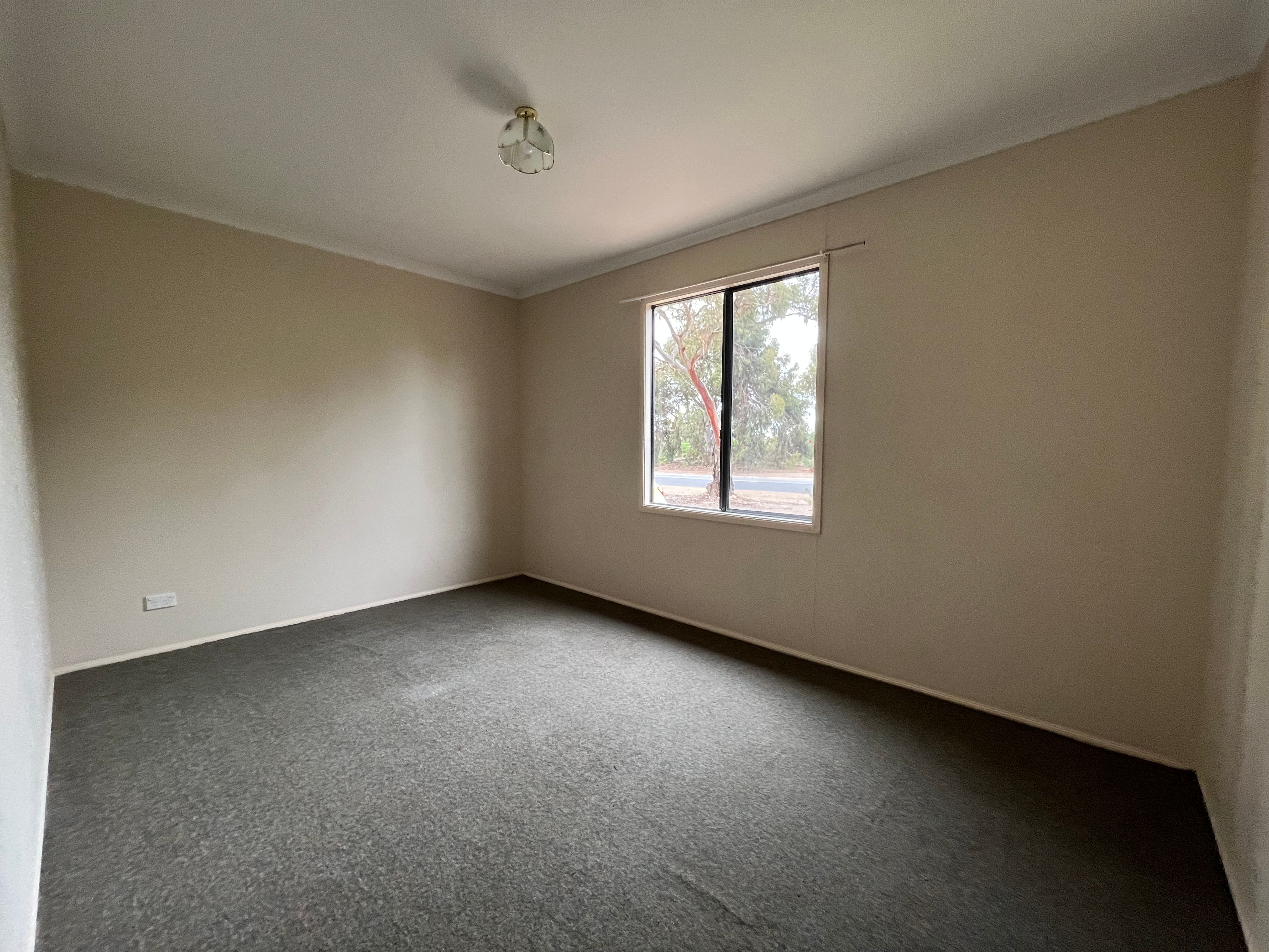 20 Kadina Road, Wallaroo, SA 5556 - Leased House - Ray White Yorke ...