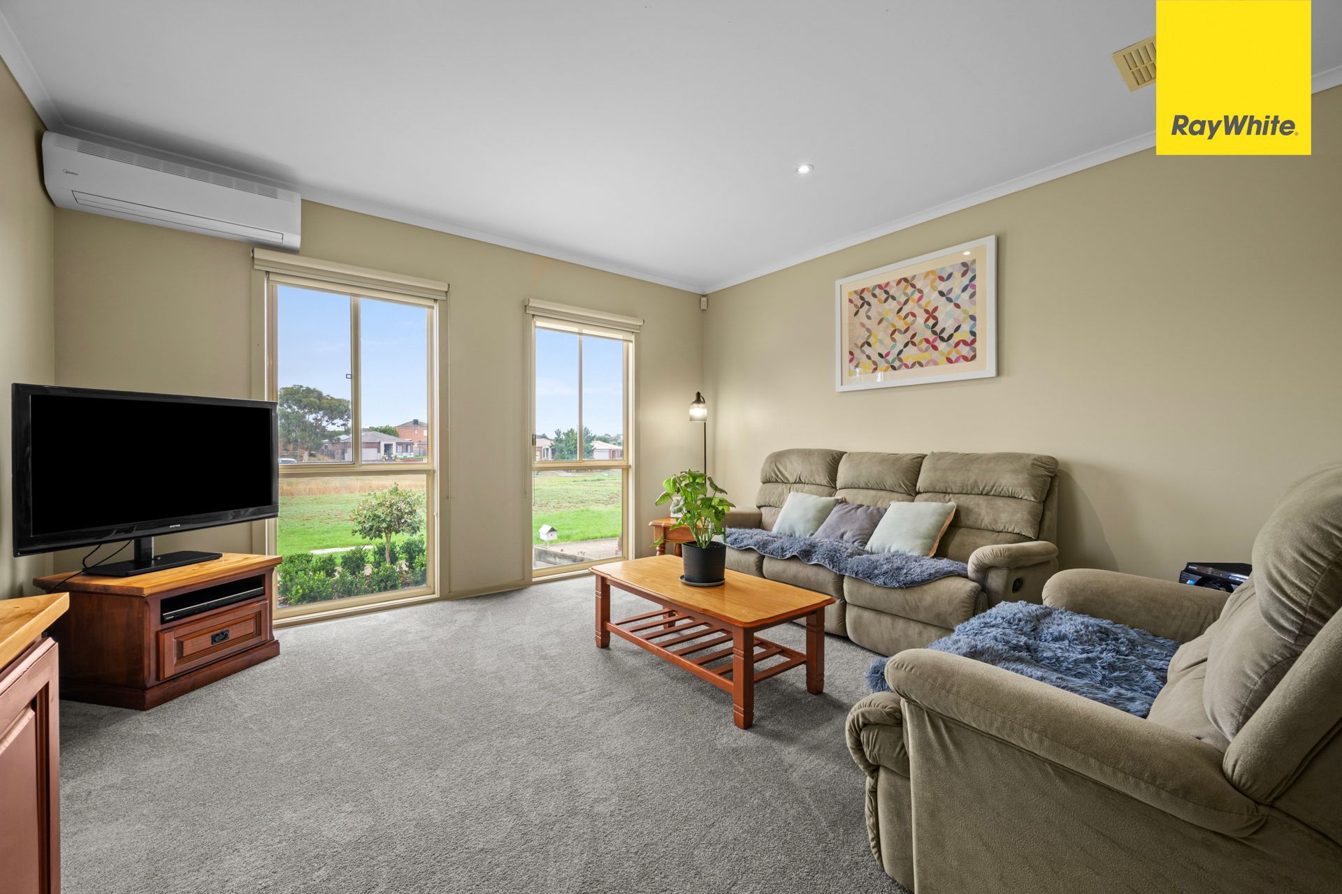 10 Kim Lane, HARKNESS, VIC 3337 - House for Sale - Ray White Melton