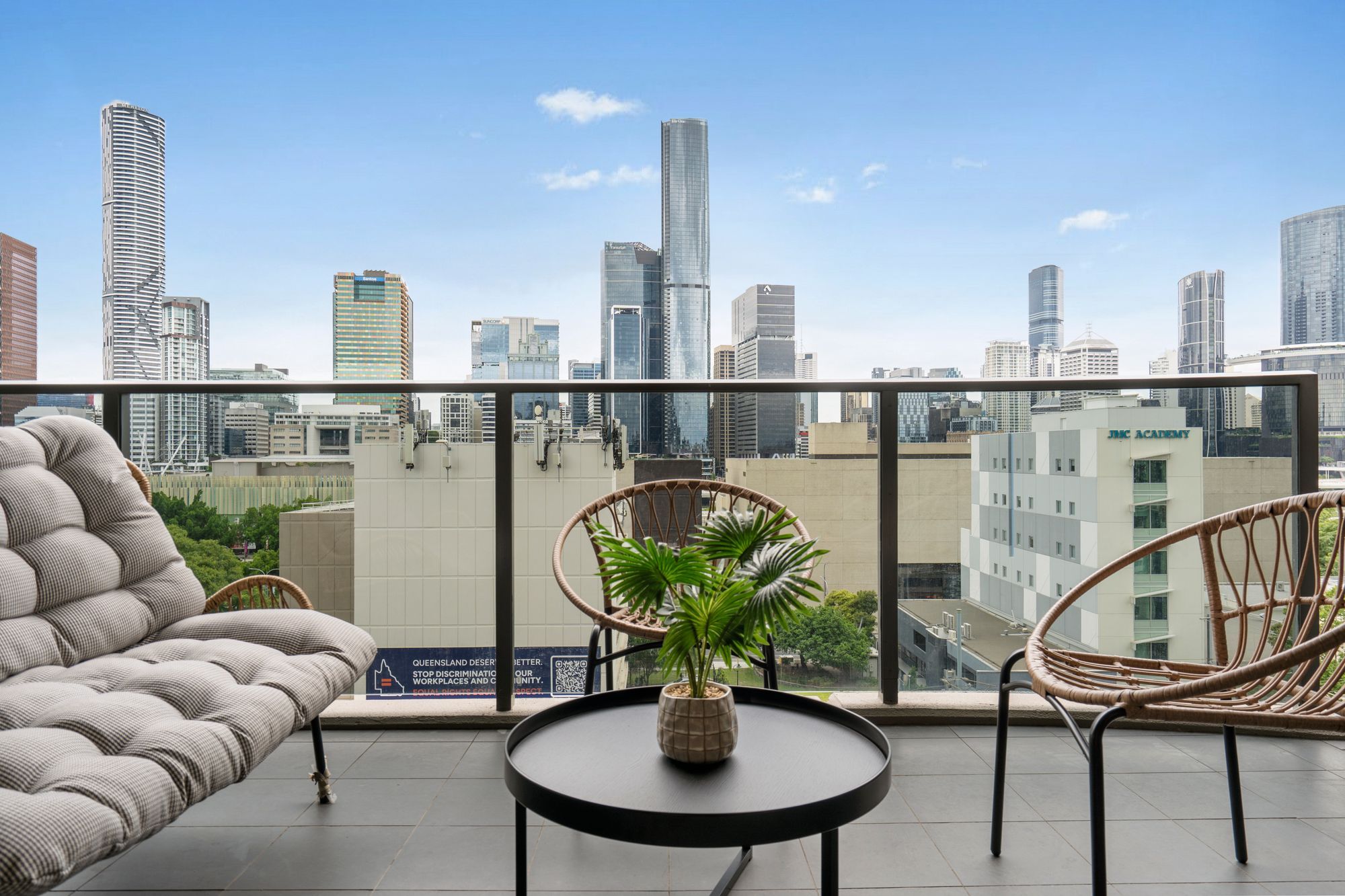 2082/38 Hope Street, South Brisbane, QLD 4101 - Sold Apartment - Ray ...