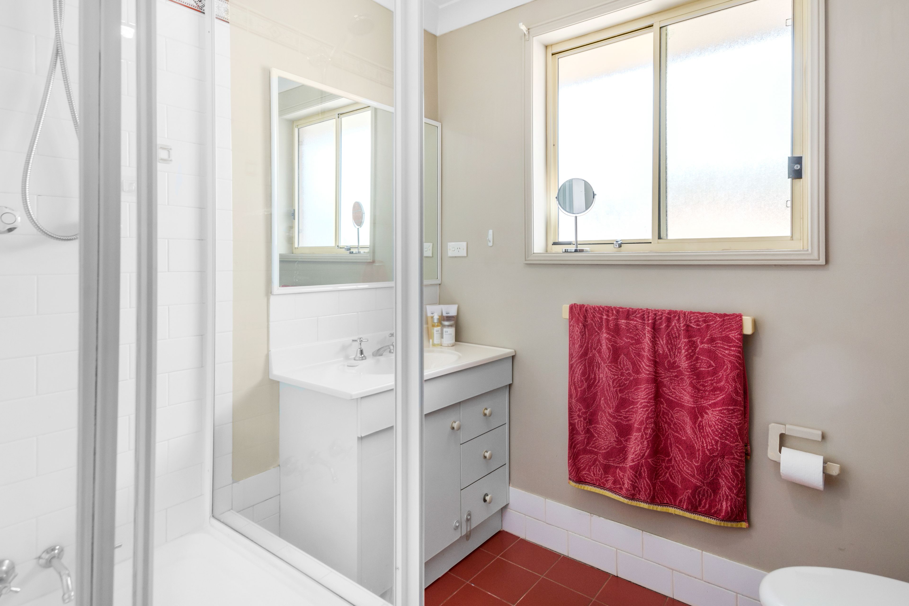 2/22 Bateman Avenue, Albion Park Rail, NSW 2527 - Sold Townhouse - Ray ...