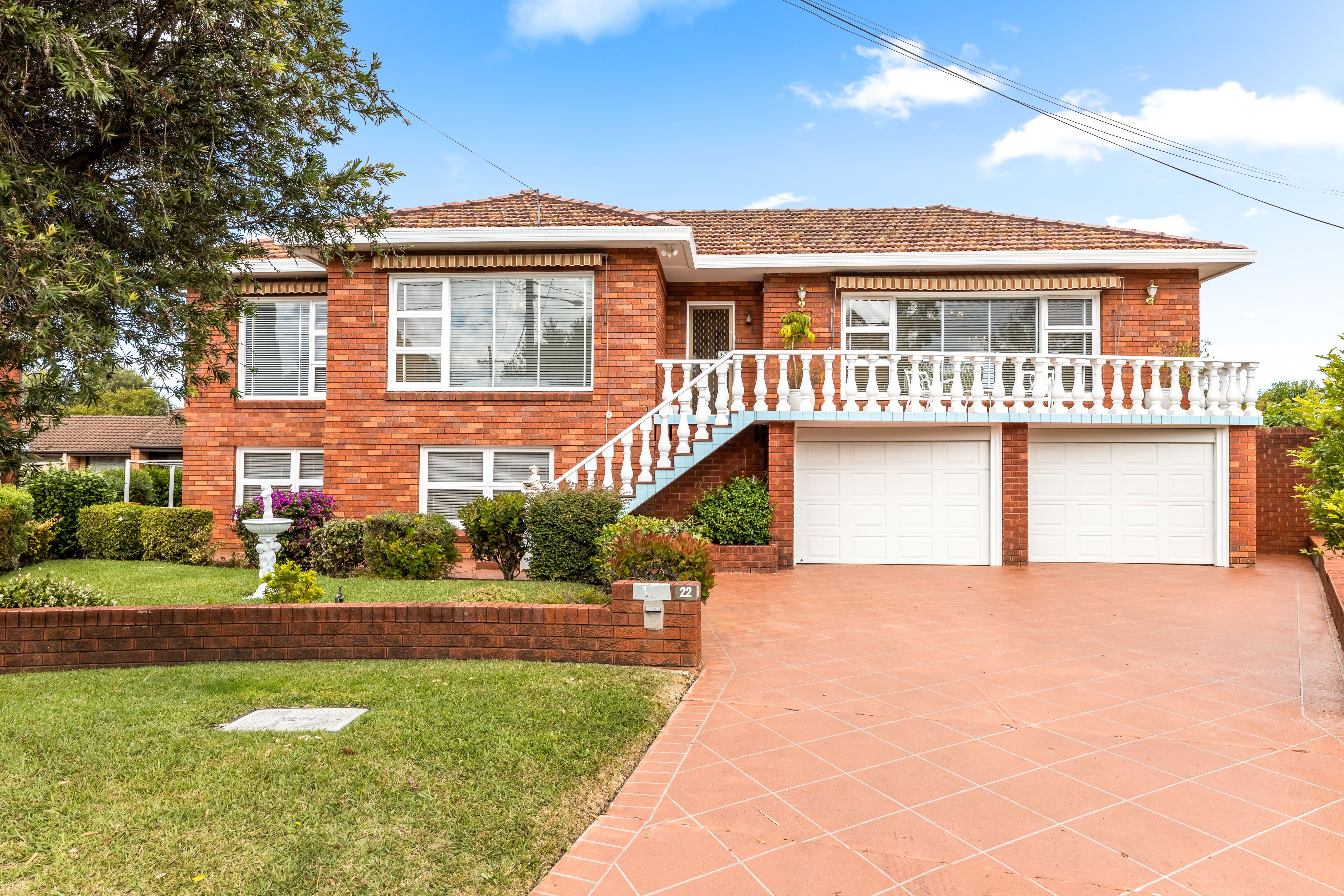 11 Gregory Crescent, Beverly Hills, NSW 2209 - Sold House - Ray White ...