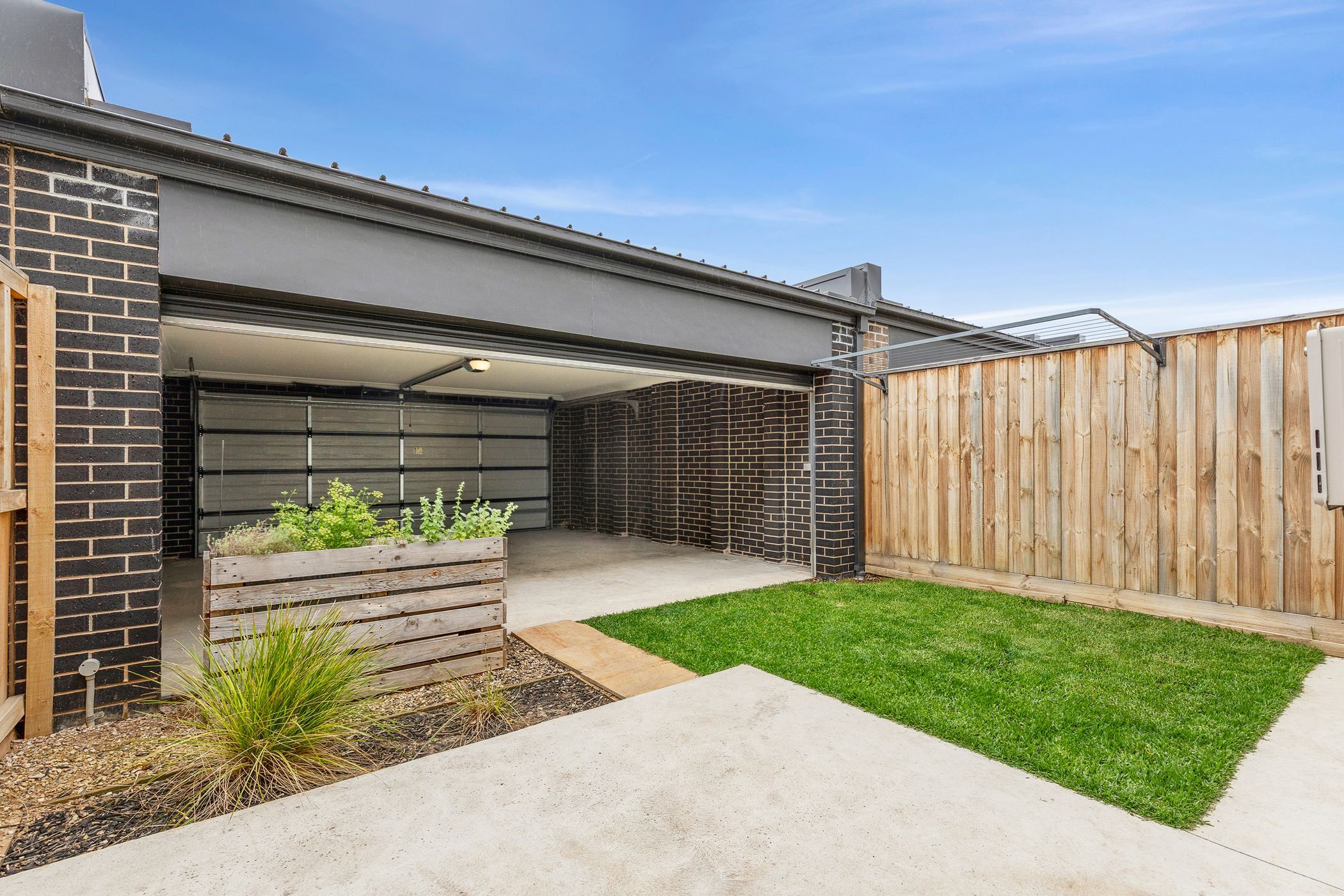 62 Coridale Boulevard, Lara, VIC 3212 - Leased House - Ray White Lara