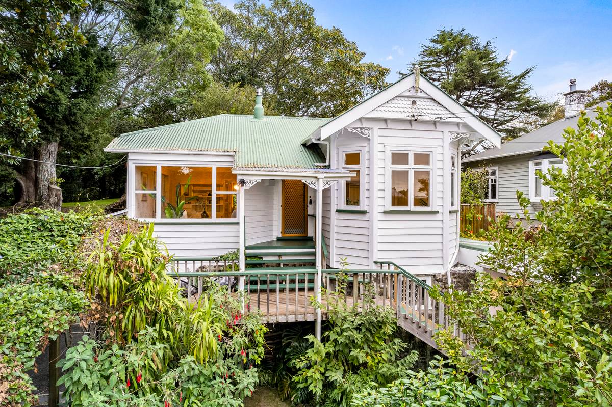 7 Thanet Avenue, Sandringham, Auckland City | Real Estate | Ray White ...