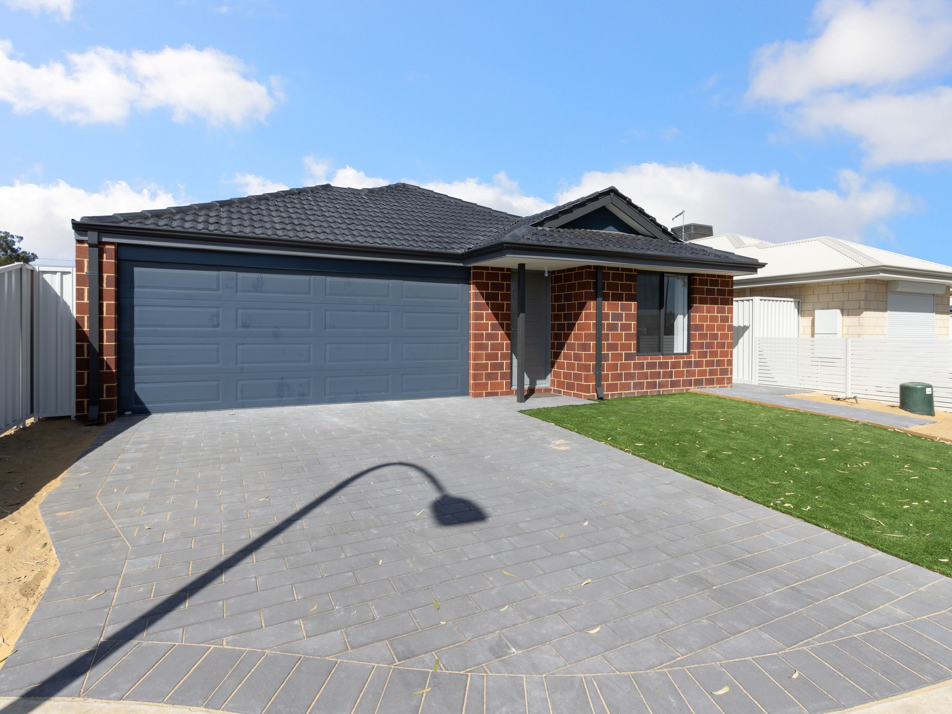 16 Braeburn Loop, Wattle Grove, WA 6107 - Sold House - Ray White ...