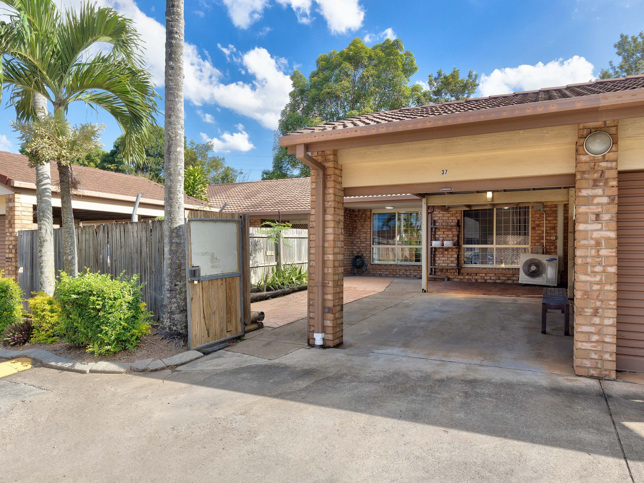 37/452 Hellawell Road, Sunnybank Hills, QLD 4109 - Sold Townhouse - Ray ...